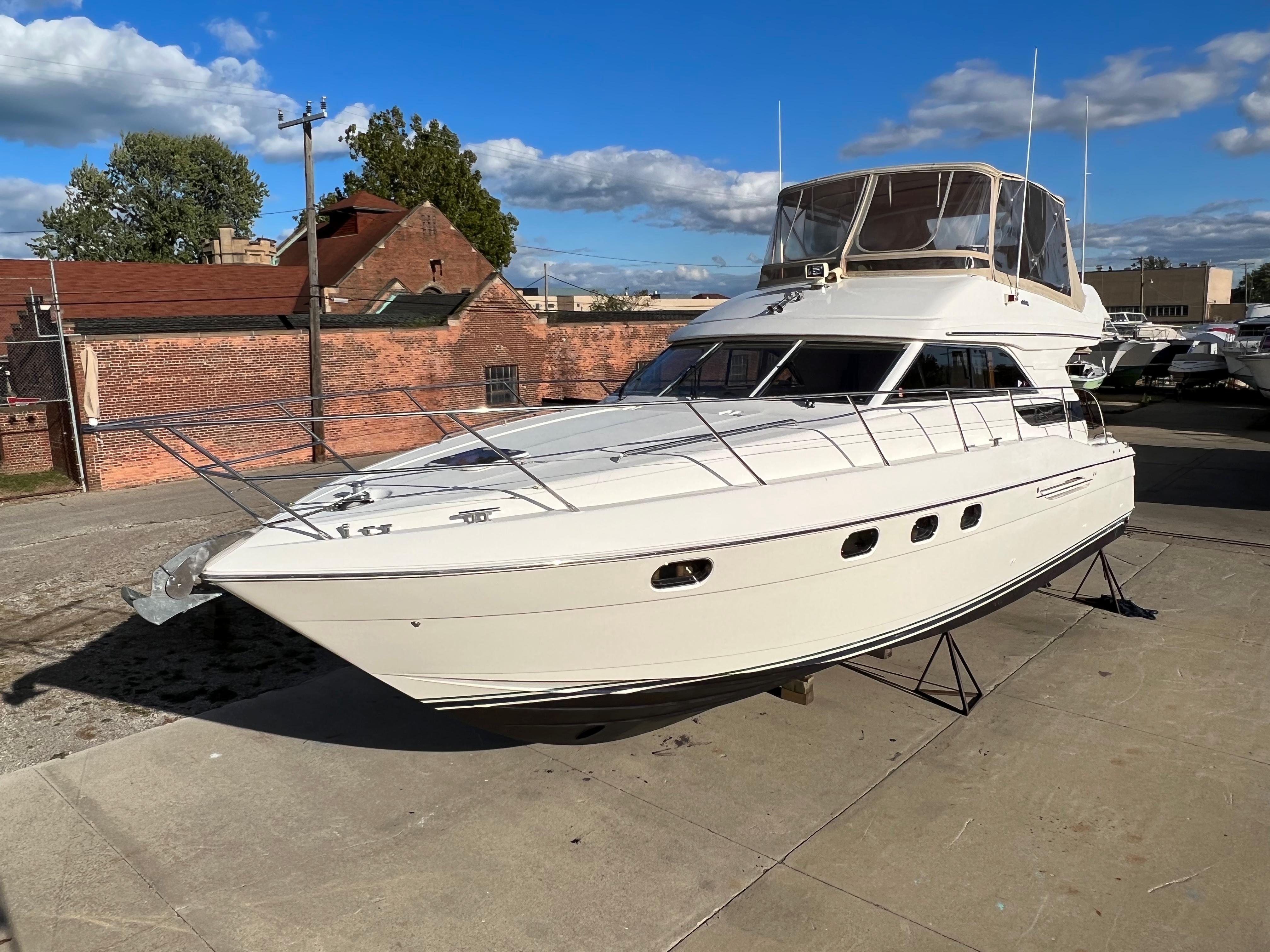 1998 Viking Sport Cruisers 46 Flybridge Cruiser Boat For Sale - Waa2