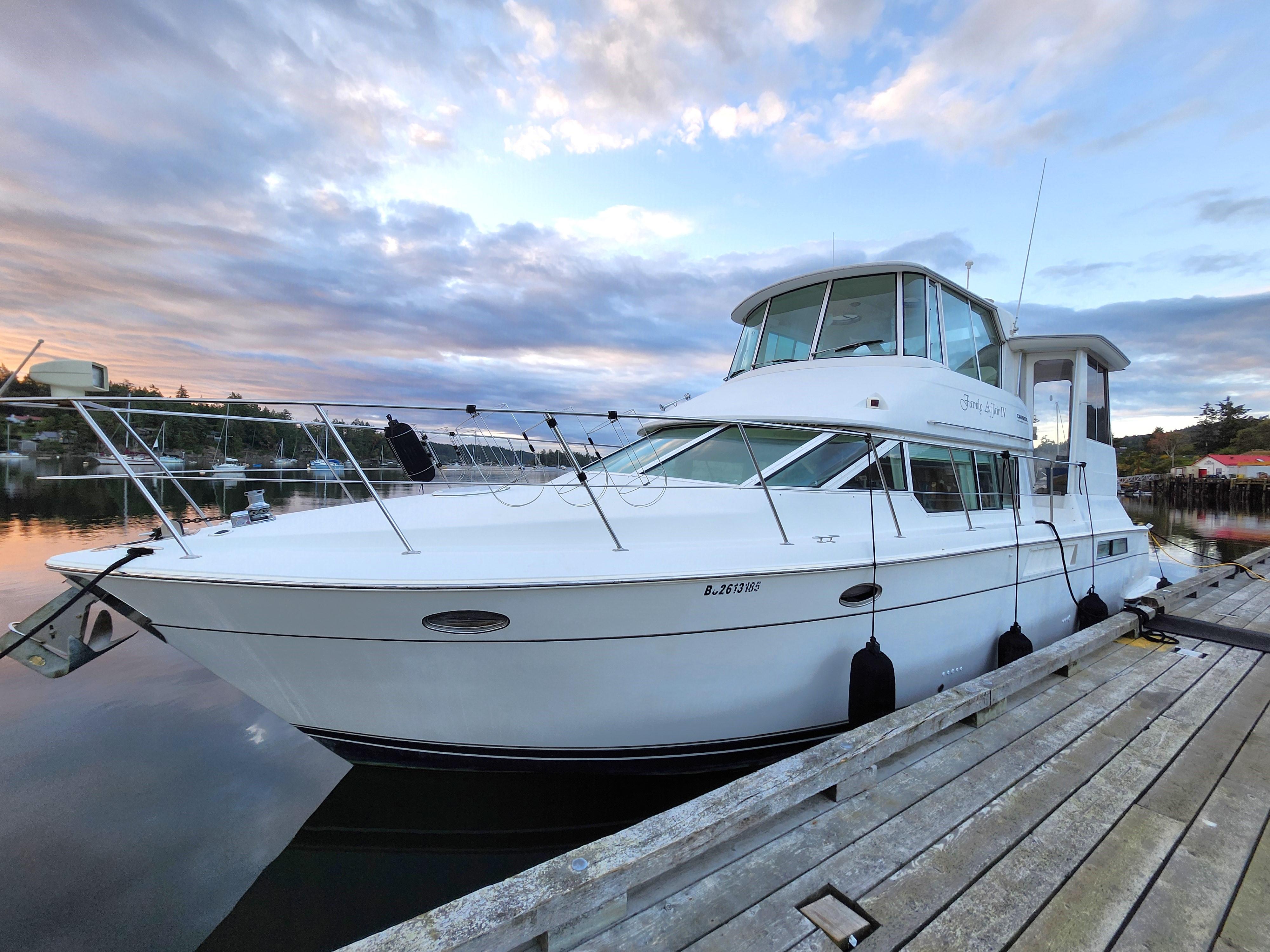 1997 Carver 500 Cockpit Motor Yacht Motorbåtar till salu- YachtWorld