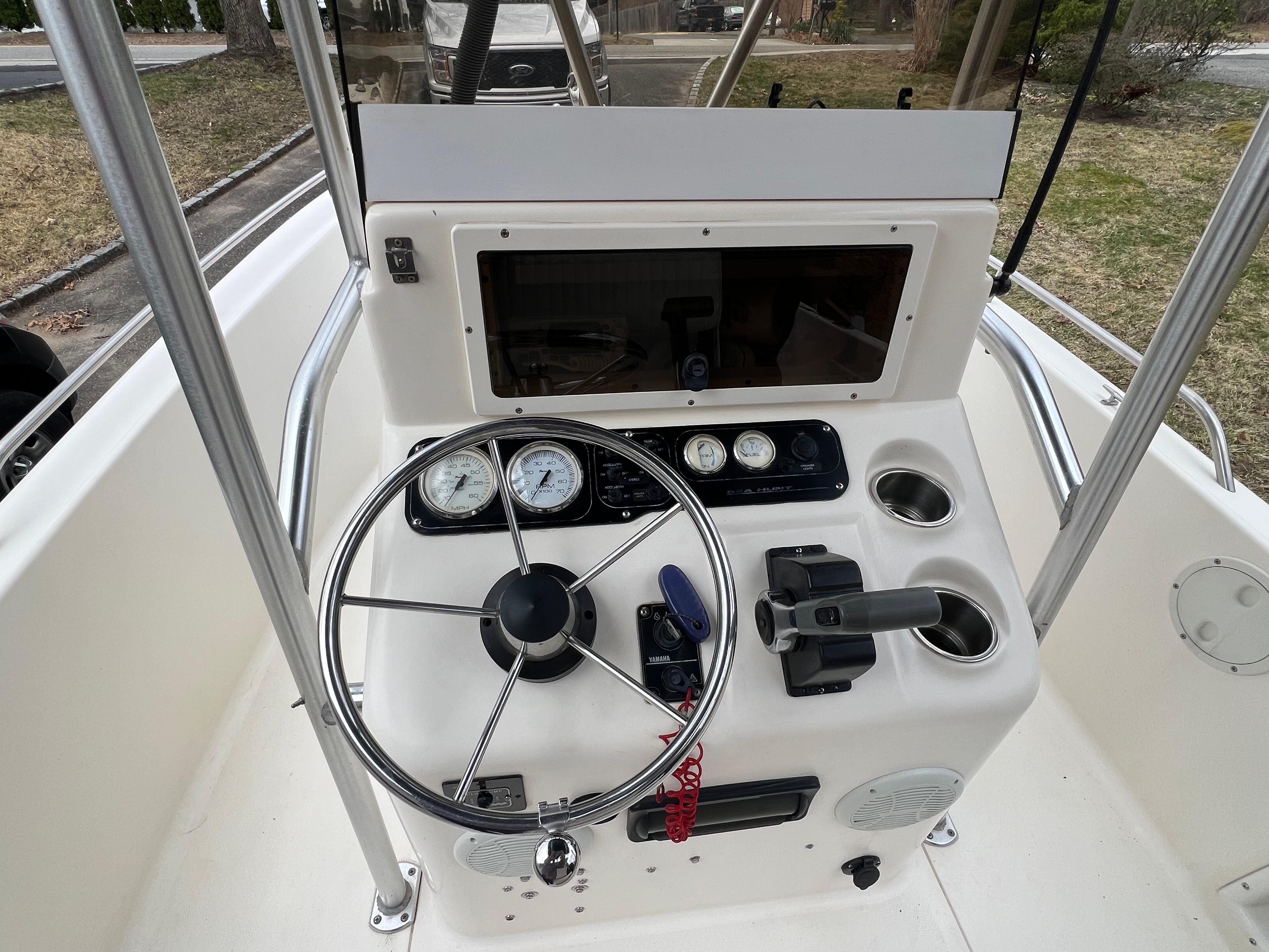 2003 Sea Hunt Triton 186 Centre Console for sale - YachtWorld