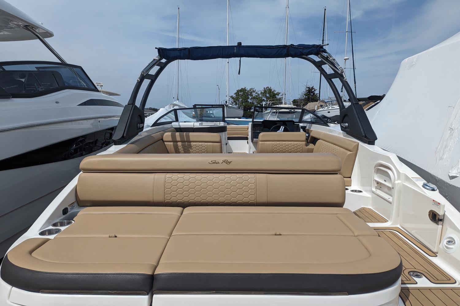 2021 Sea Ray 270 SDX Dual Console for sale - YachtWorld