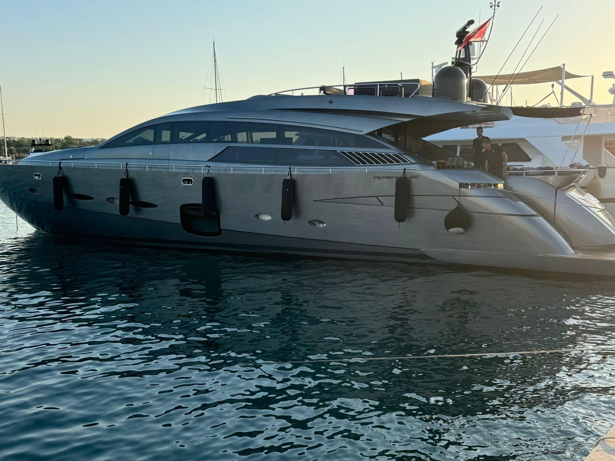 Pershing 92 | 24m | 2012 - Cuneo | Boats and Outboards