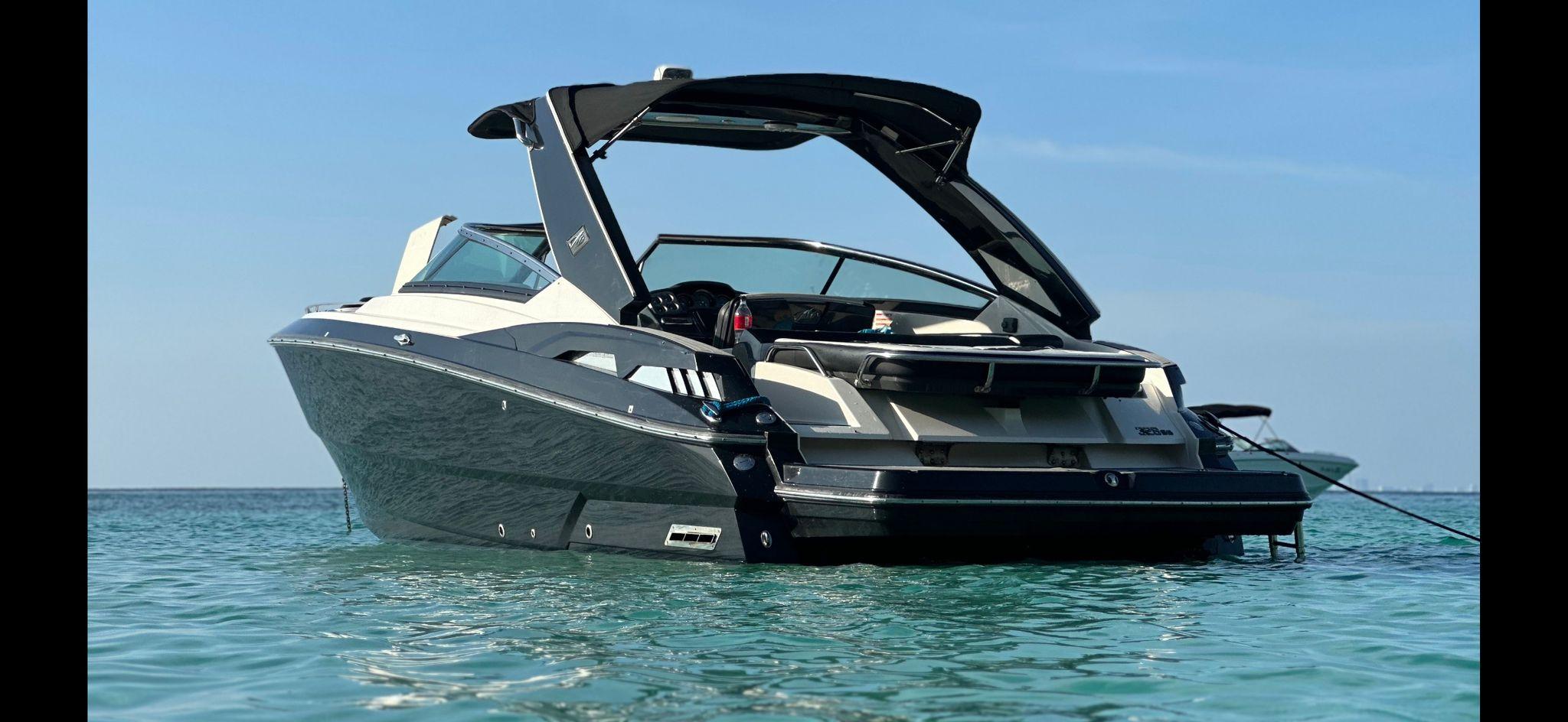 Occasion 2012 Monterey 328 Super Sport | Annonces du Bateau