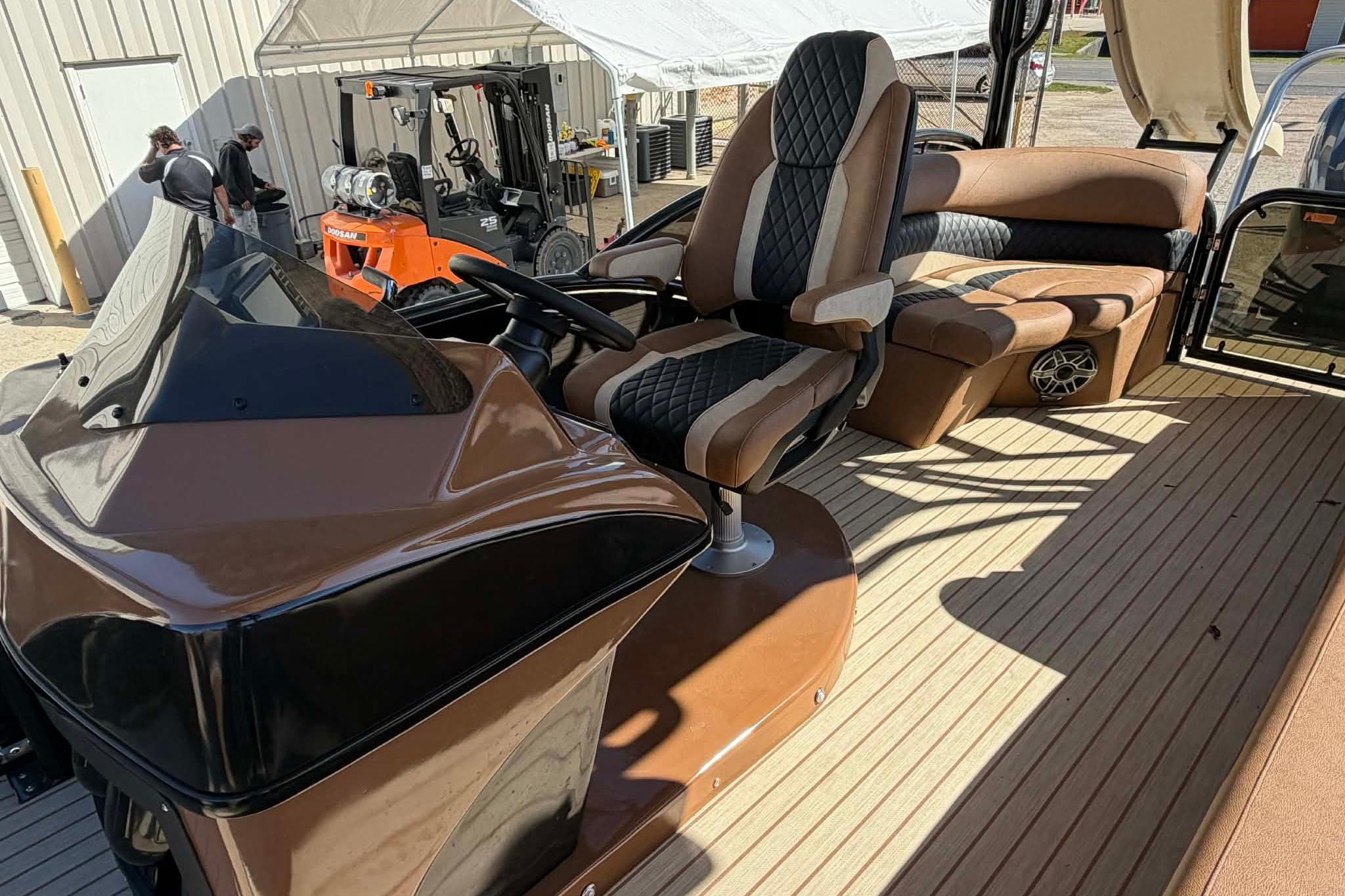 2026 Aloha Paradise 300 Sundeck Bateaux ponton à vendre - YachtWorld