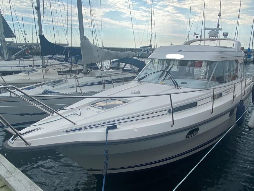 Nimbus 310 C | 9m | 2001 | Boats and Outboards