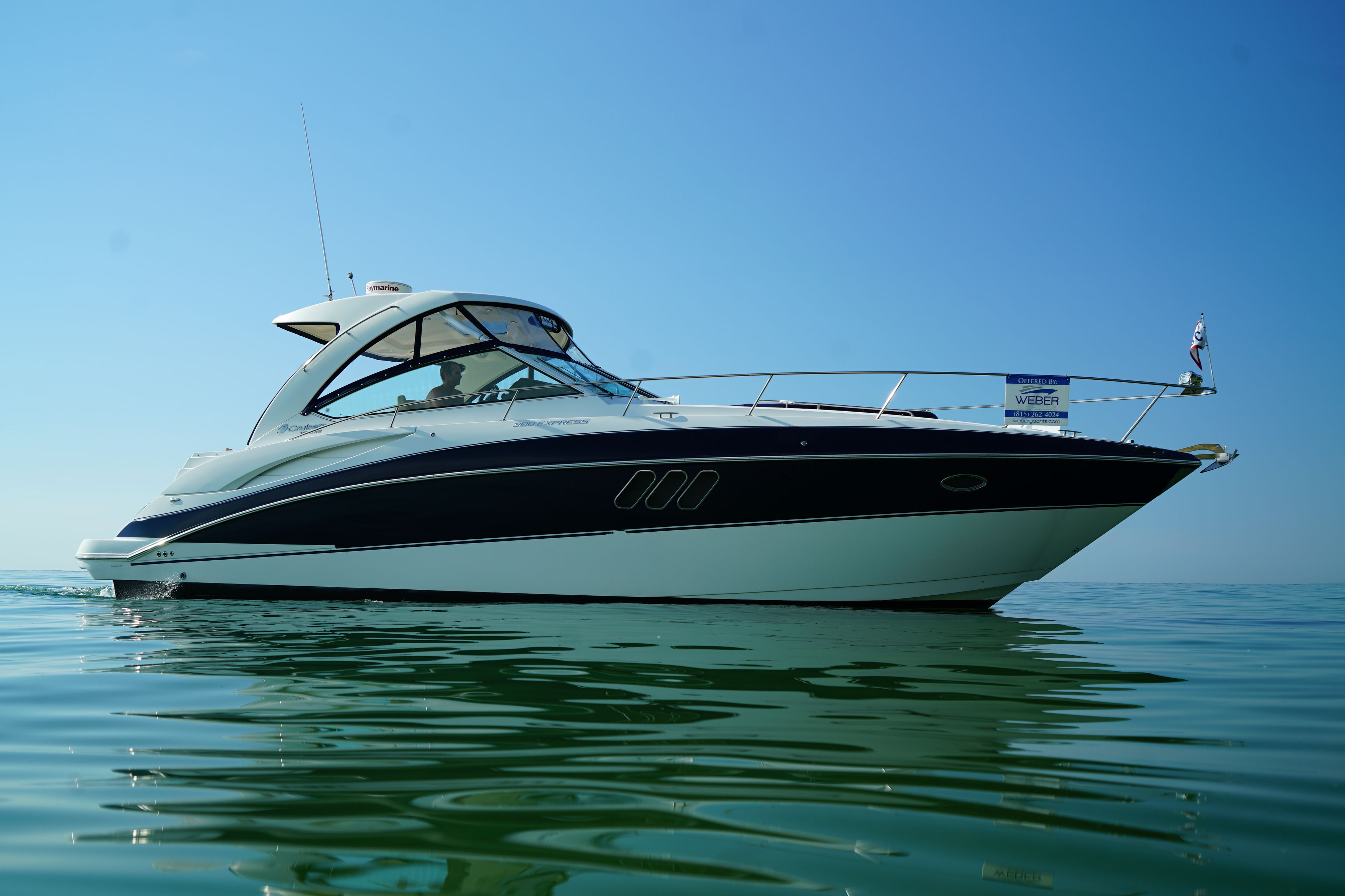 2013 Cruisers Yachts 380 Express - Weber Yachts