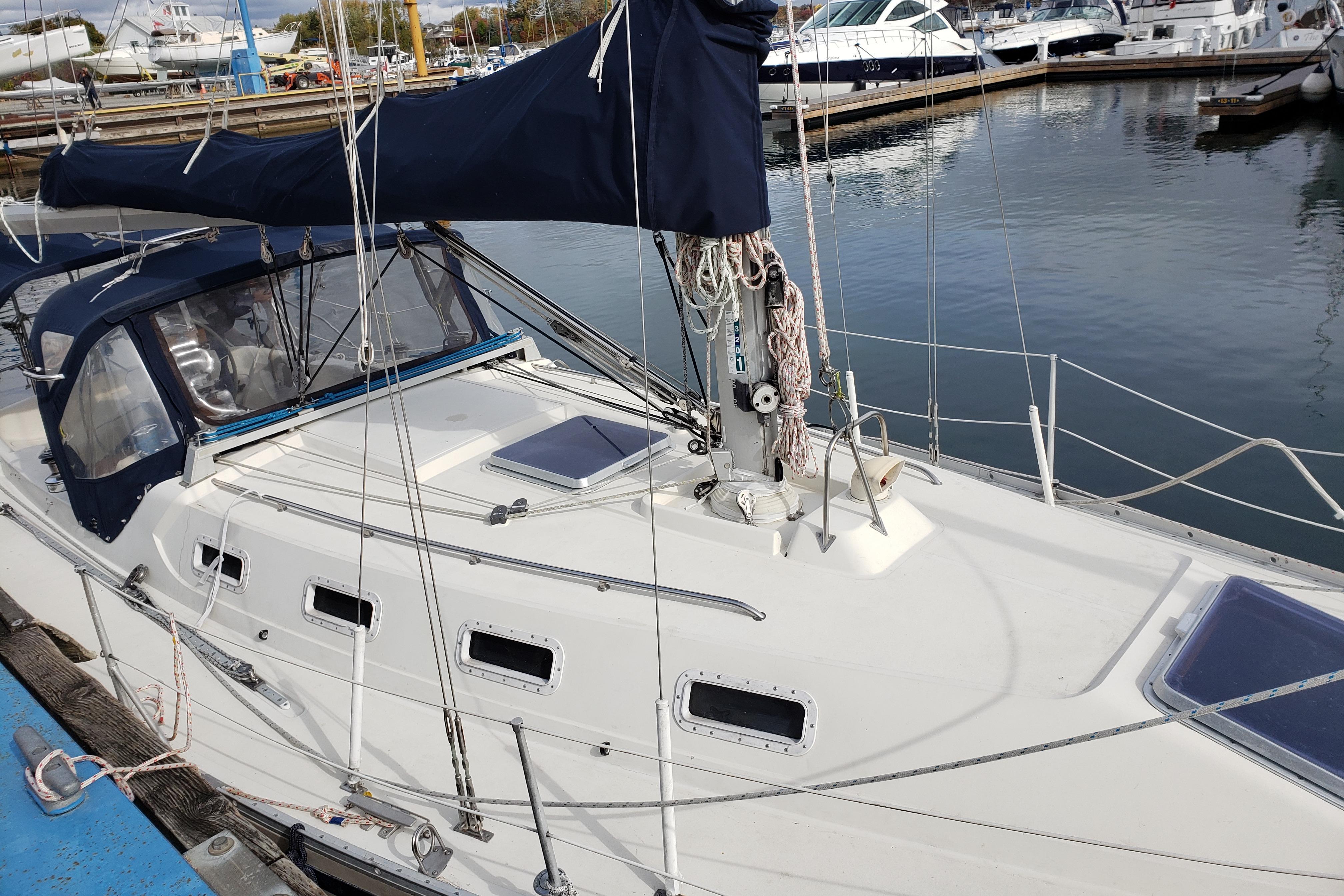 1980 CS 36 Cruiser for sale - YachtWorld