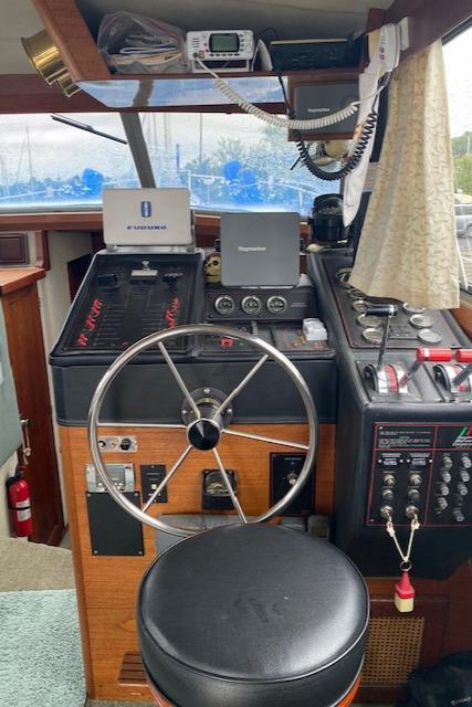 1985 Bayliner 3870 Motoryacht Cruiser for sale - YachtWorld