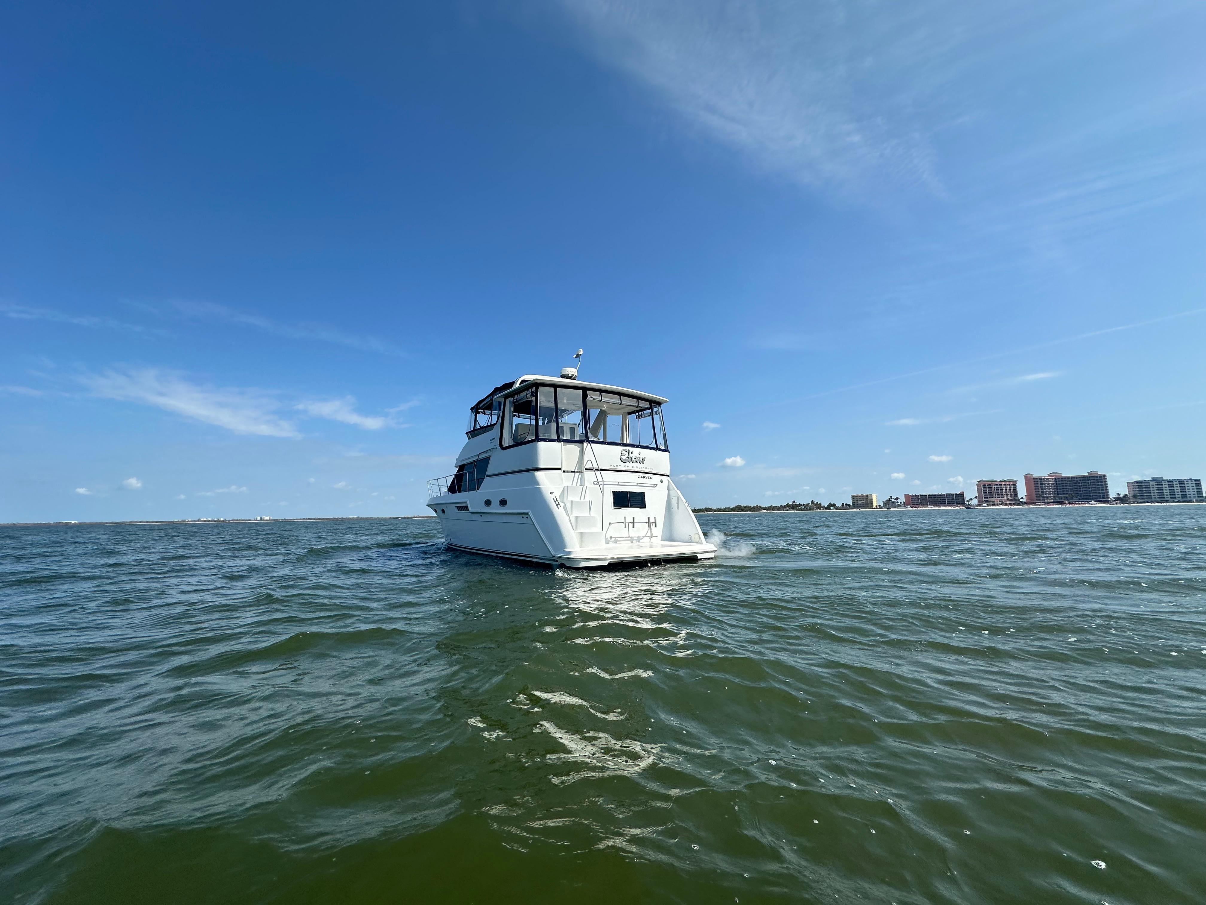 2000 Carver 406 Motor Yacht Motor Yachts for sale - YachtWorld