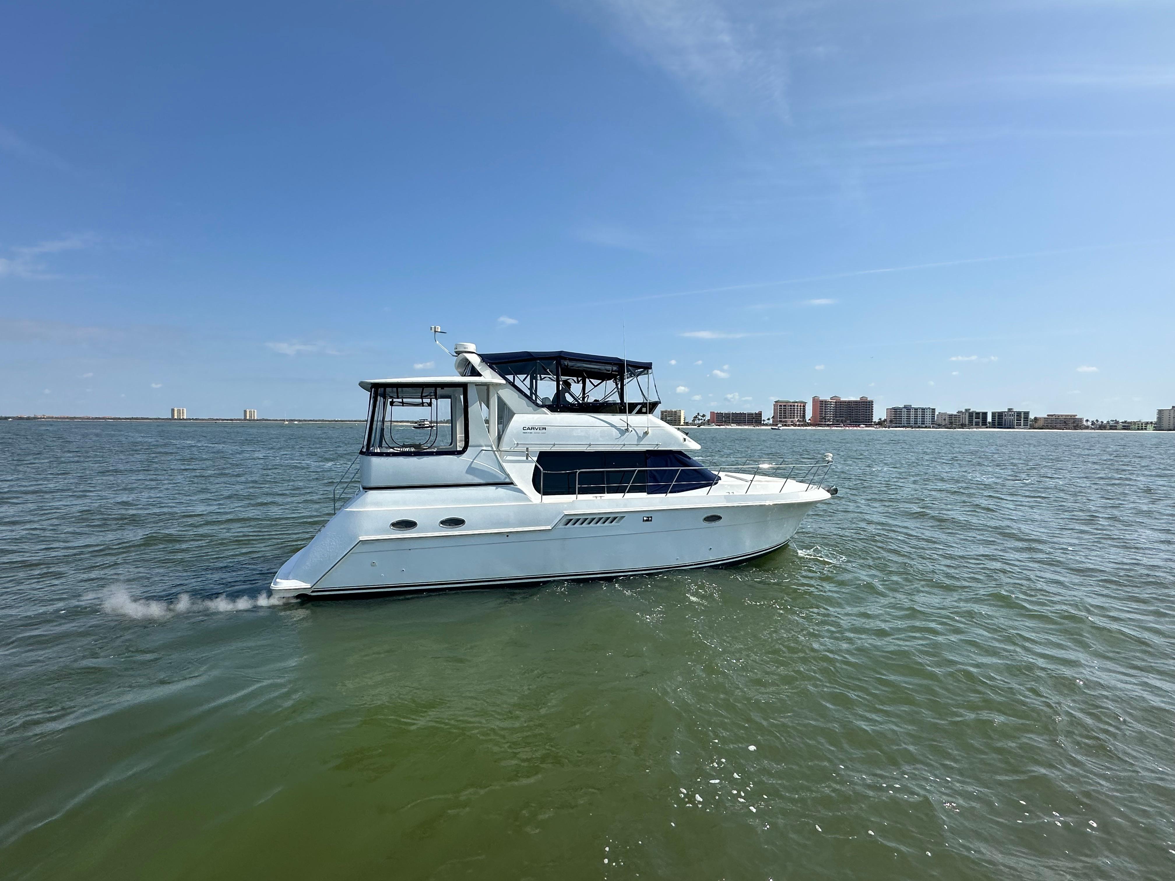 2000 Carver 406 Motor Yacht Motor Yachts for sale - YachtWorld