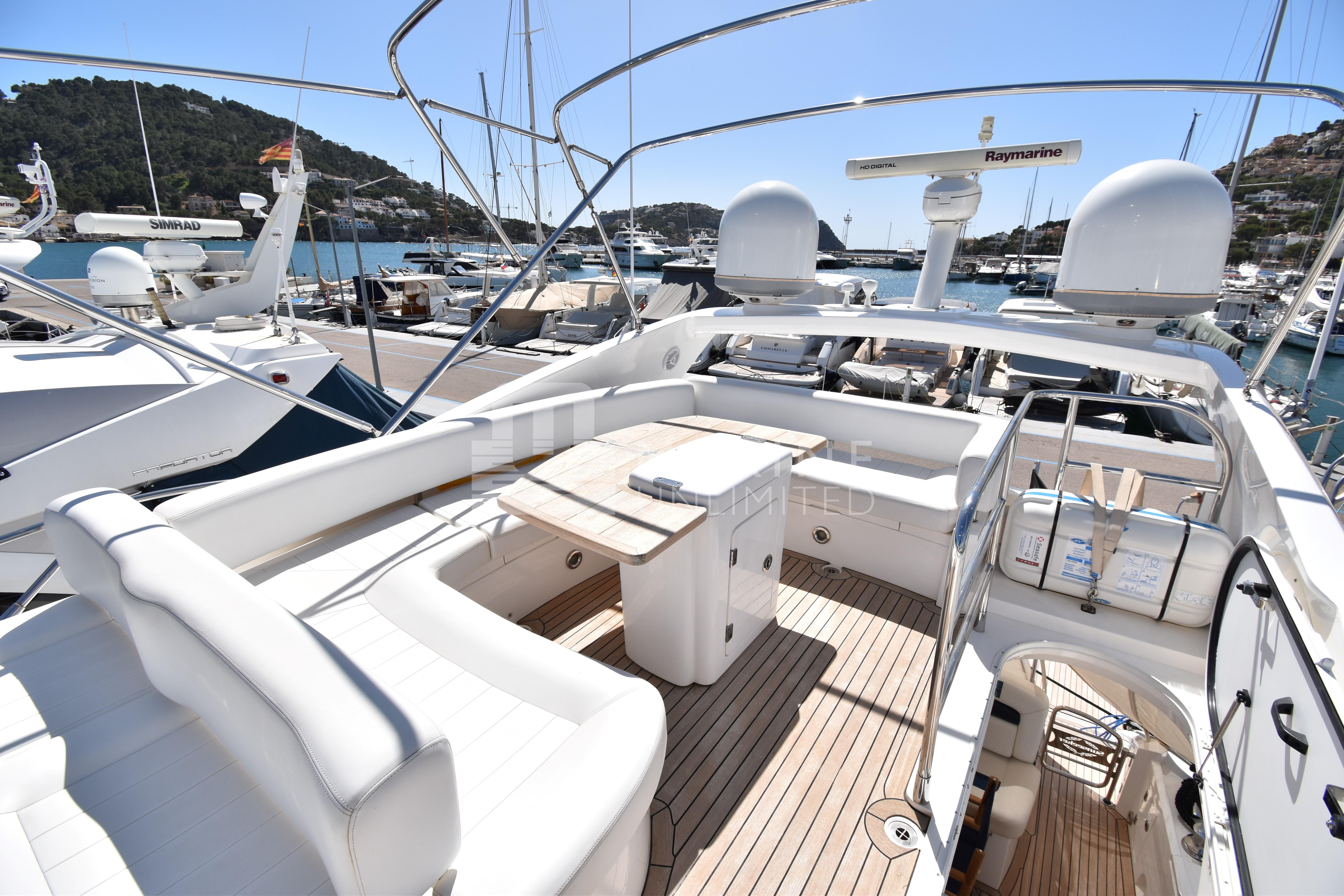 2010 Sunseeker Manhattan 52 Motor Yachts for sale - YachtWorld