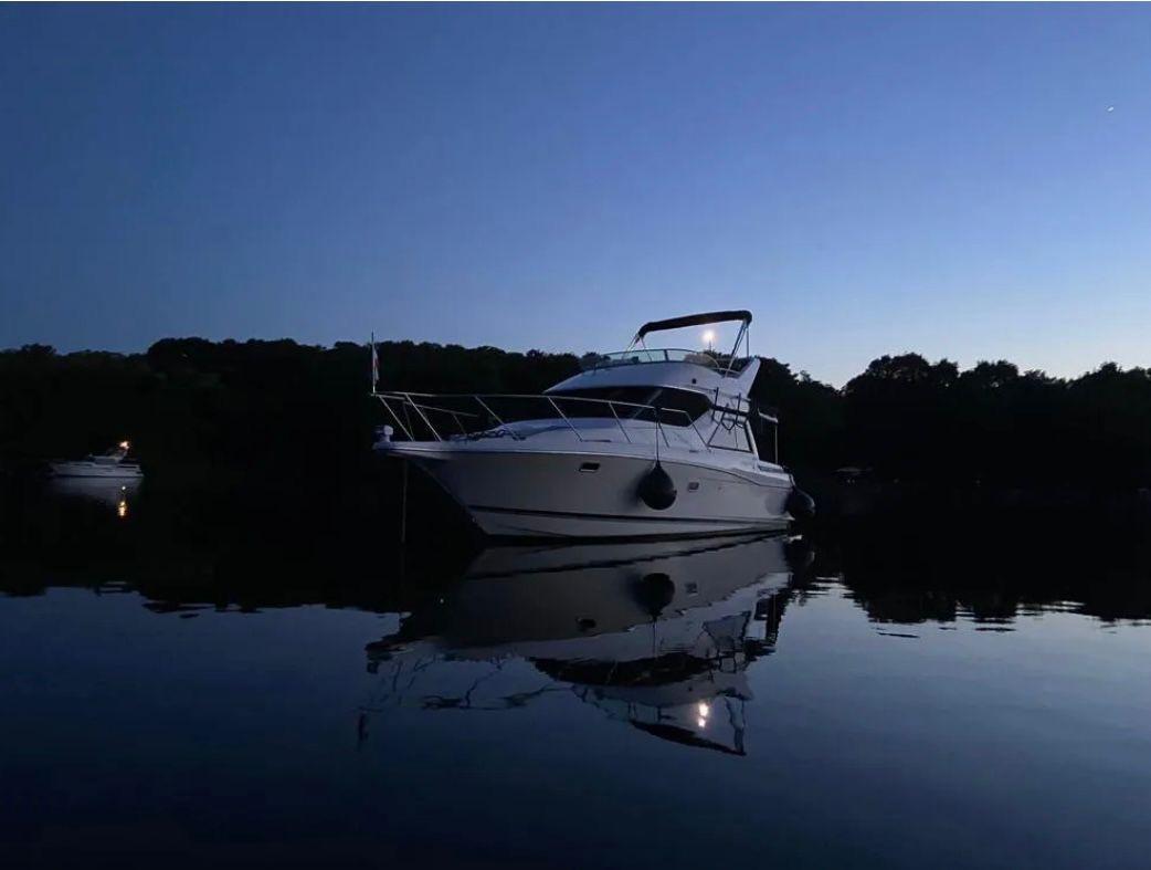 1995 Bayliner 3258 Fly Motor Yachts for sale - YachtWorld