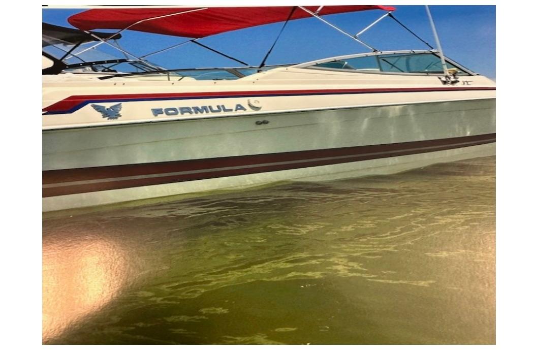 1998 Formula 330 Sun Sport Cuddy Cabin for sale - YachtWorld