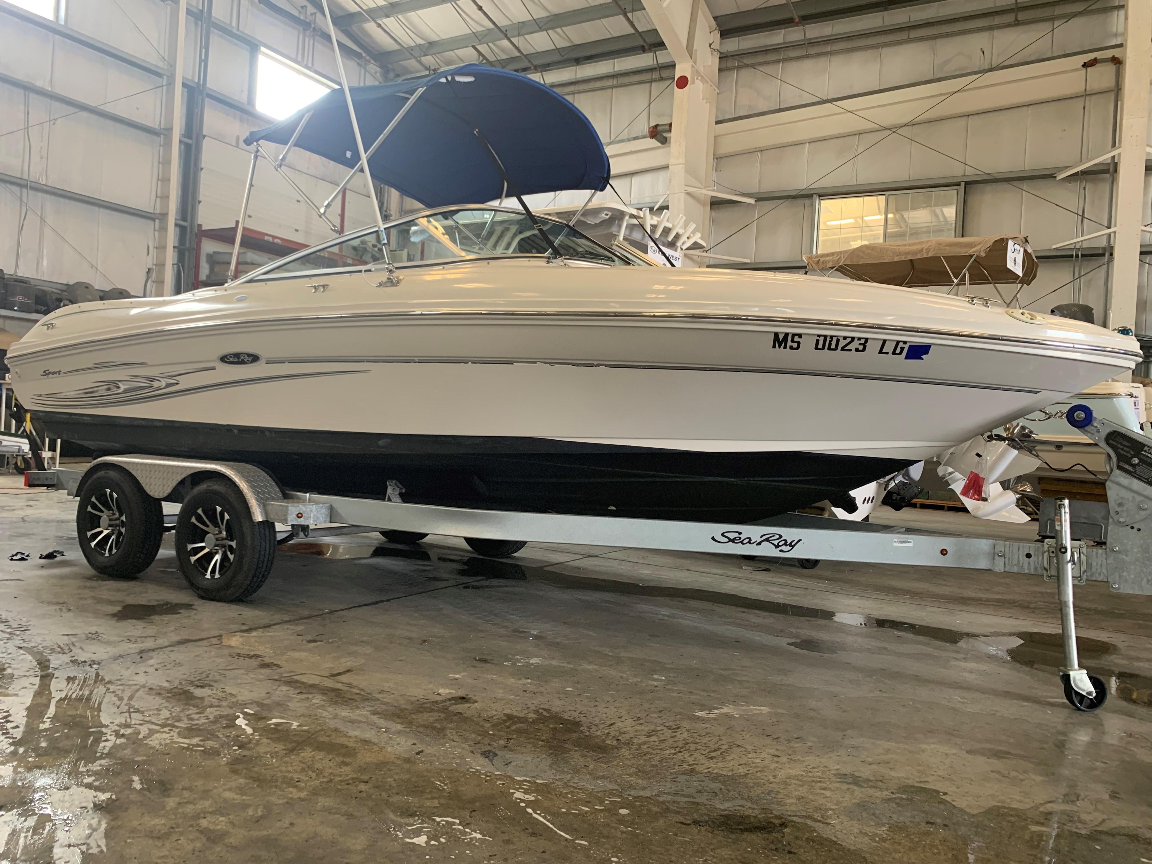 2004 Sea Ray 200 Sport Runabout for sale - YachtWorld