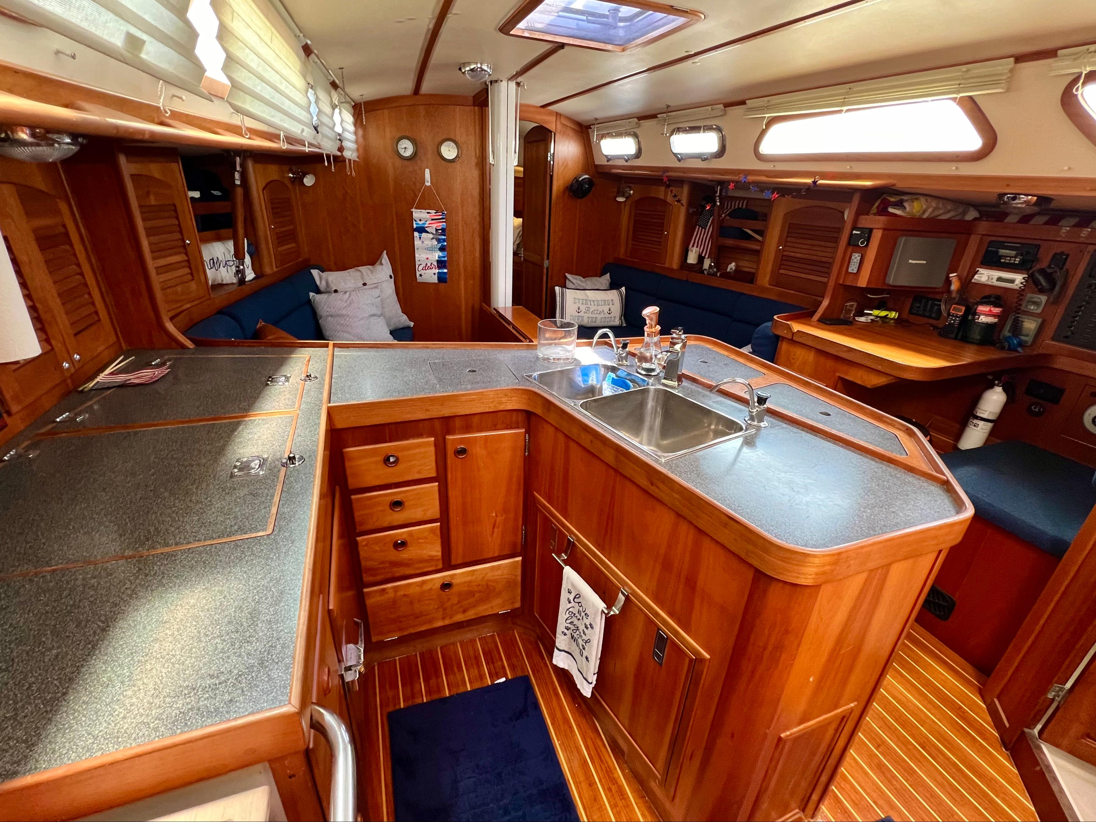 1999 Sabre 402 Sloop for sale - YachtWorld