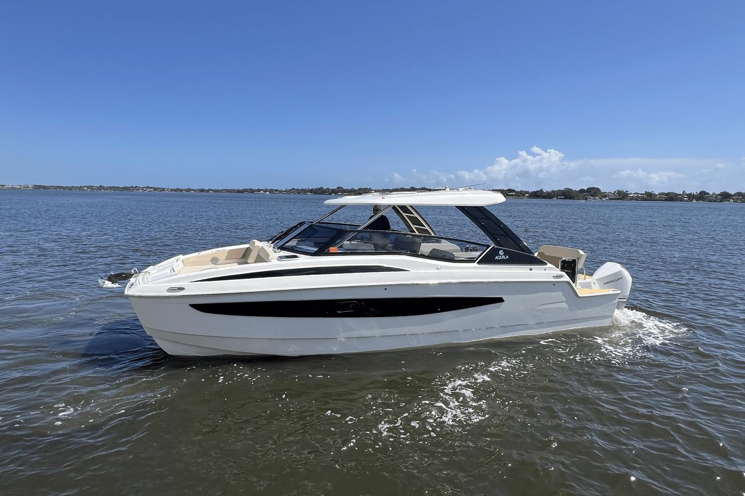 2023 Aquila 32 Sport Dual Console for sale - YachtWorld