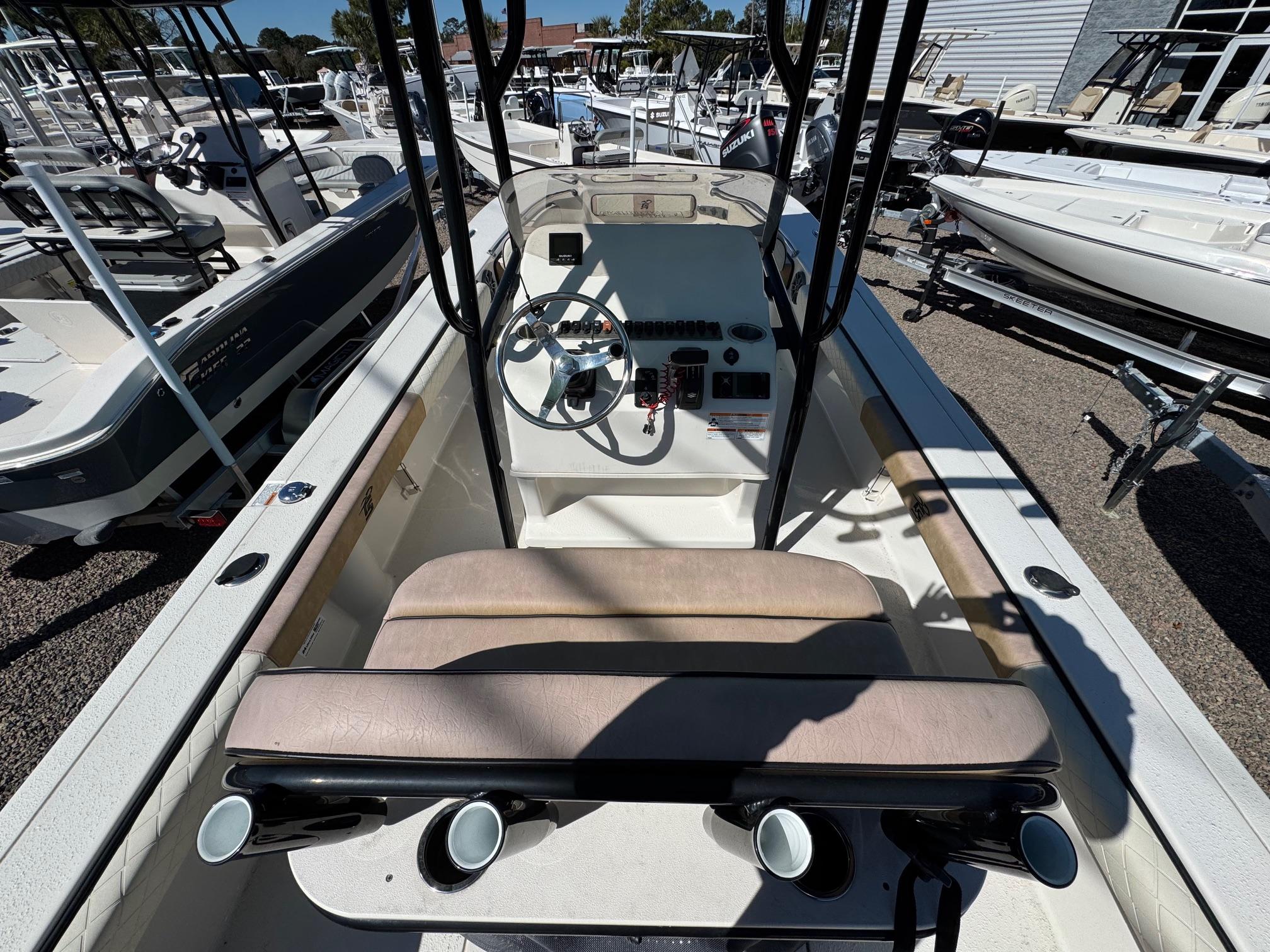 2024 Carolina Skiff 24 Ultra Elite Center Console Boote Kaufen - YachtWorld