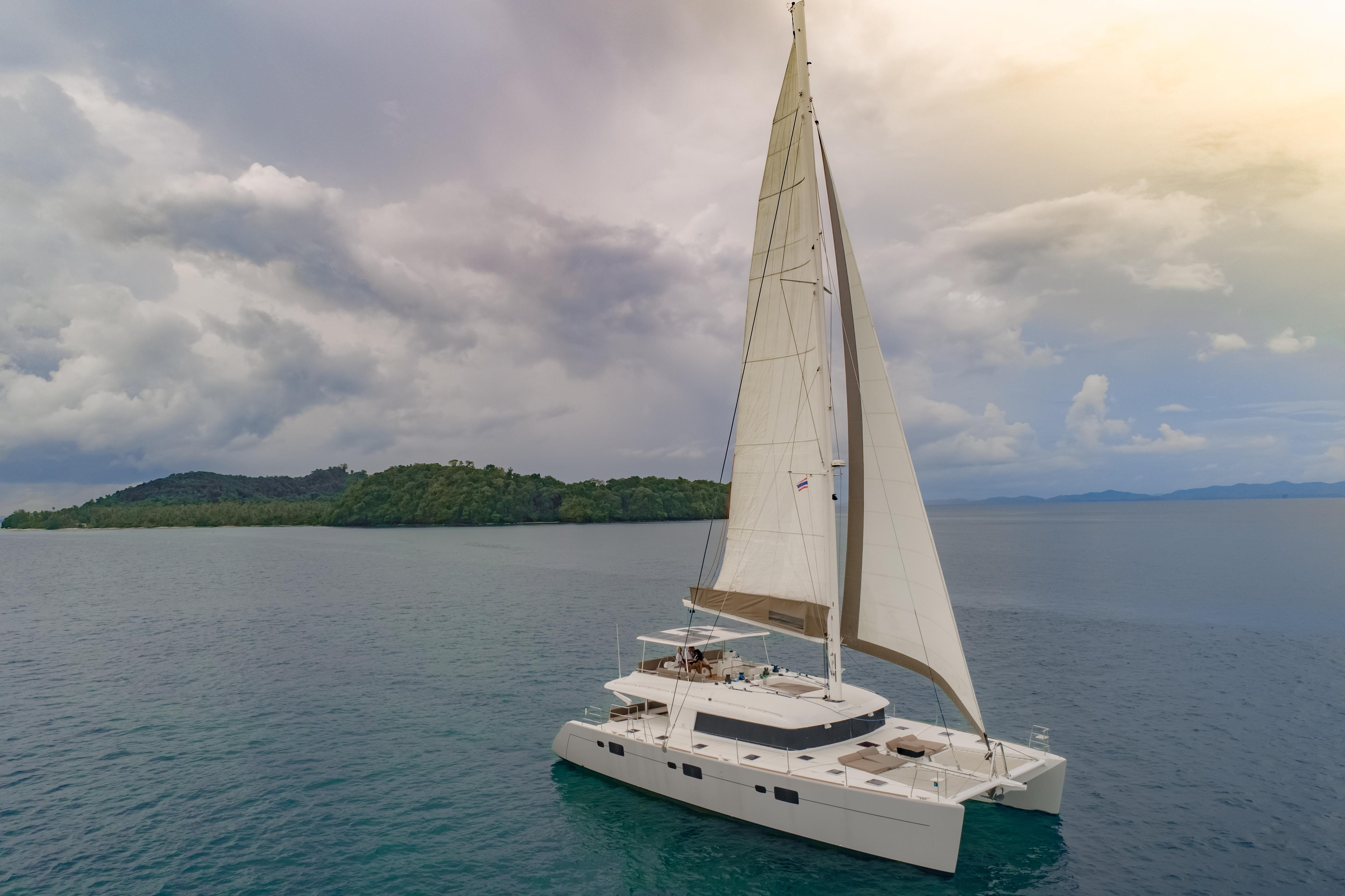 2010 Lagoon 620 Katamaran und trimaran Kaufen - YachtWorld
