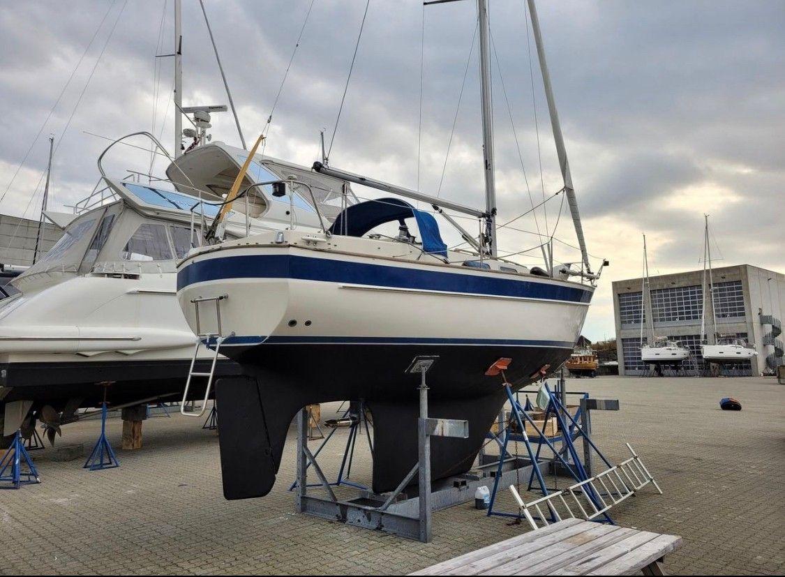 1988 Hallberg-Rassy 29 Racer/ cruiser zeilboten te koop- YachtWorld
