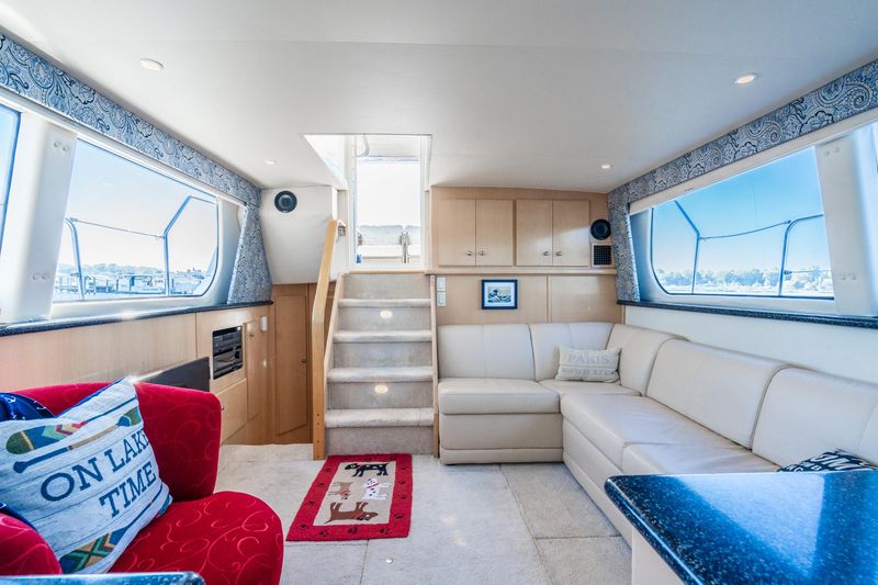 2000 Carver 406 Aft Cabin Motor Yacht - Weber Yachts