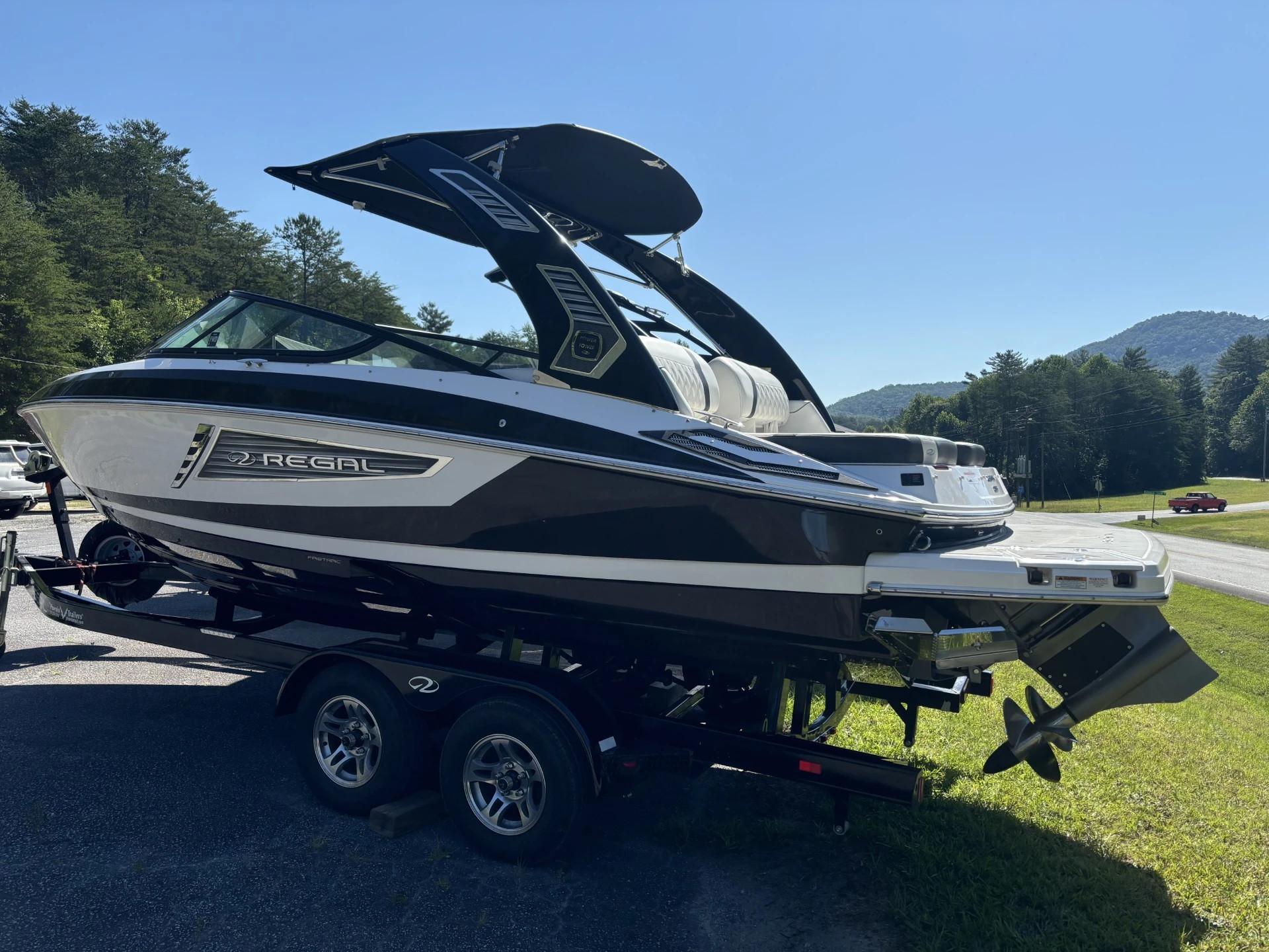 2019 Regal 2300 Surf Bowrider for sale - YachtWorld