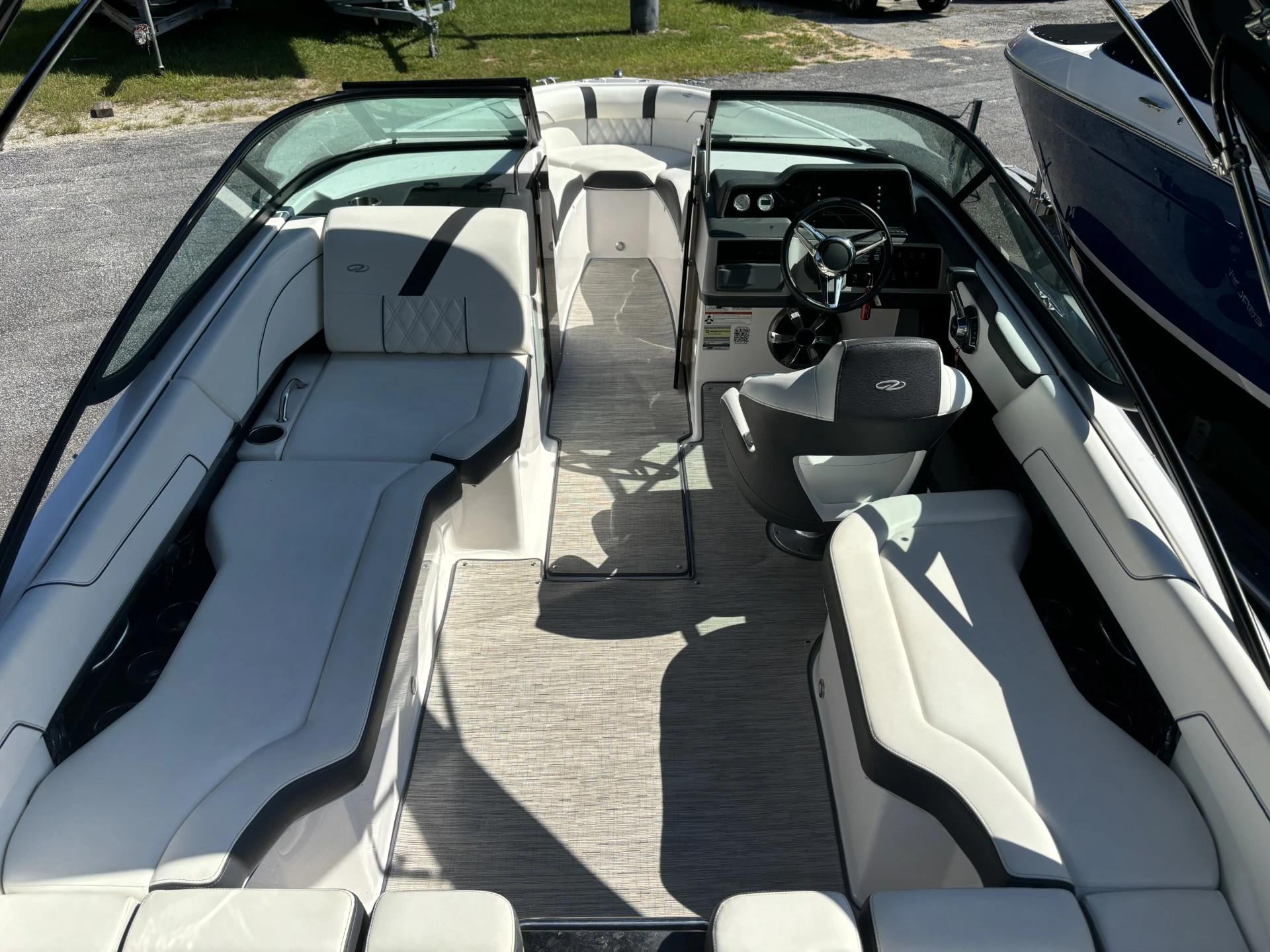 2019 Regal 2300 Surf Bowrider for sale - YachtWorld