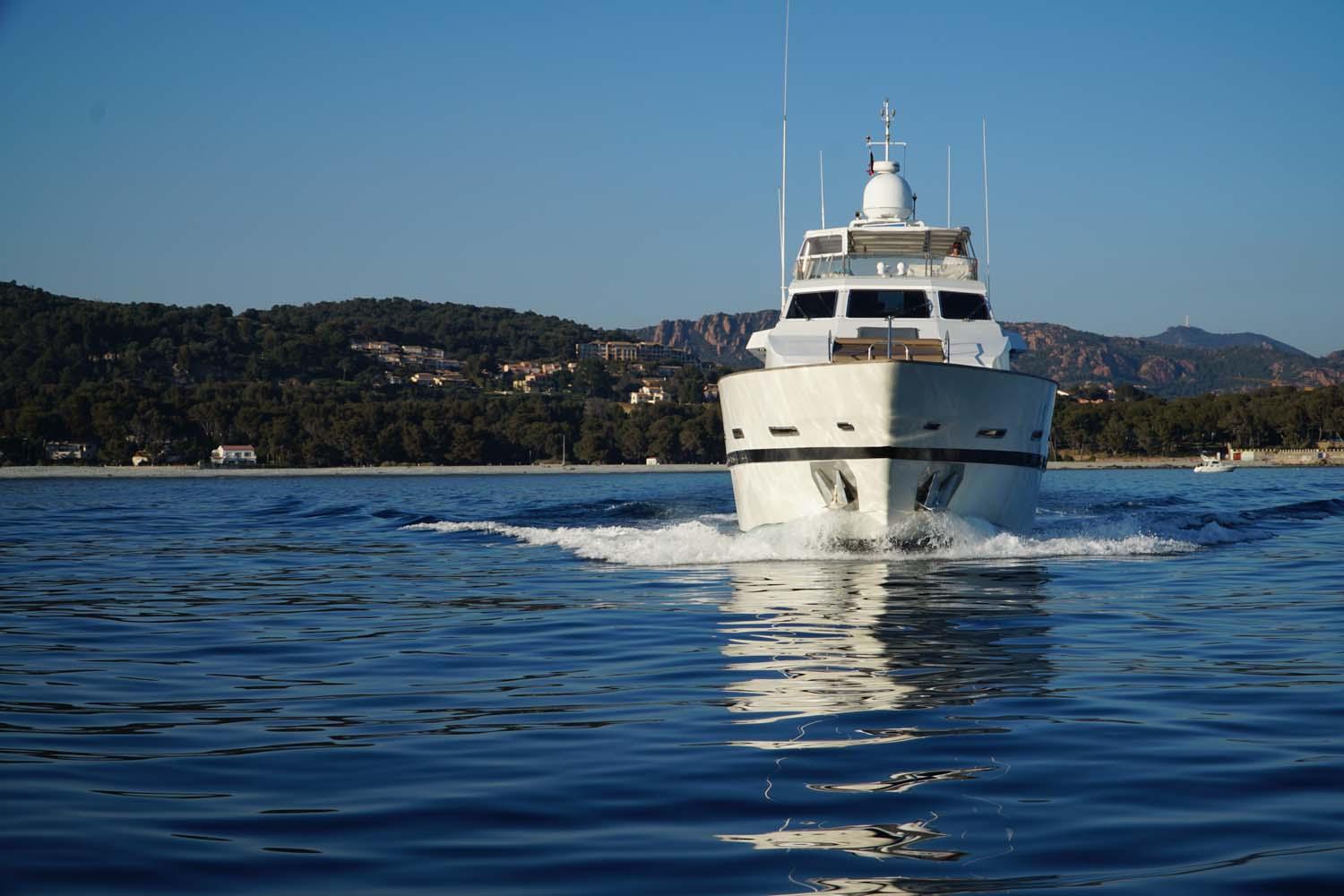 AZURE RHAPSODY Cruiser Azimut for sale - YachtWorld