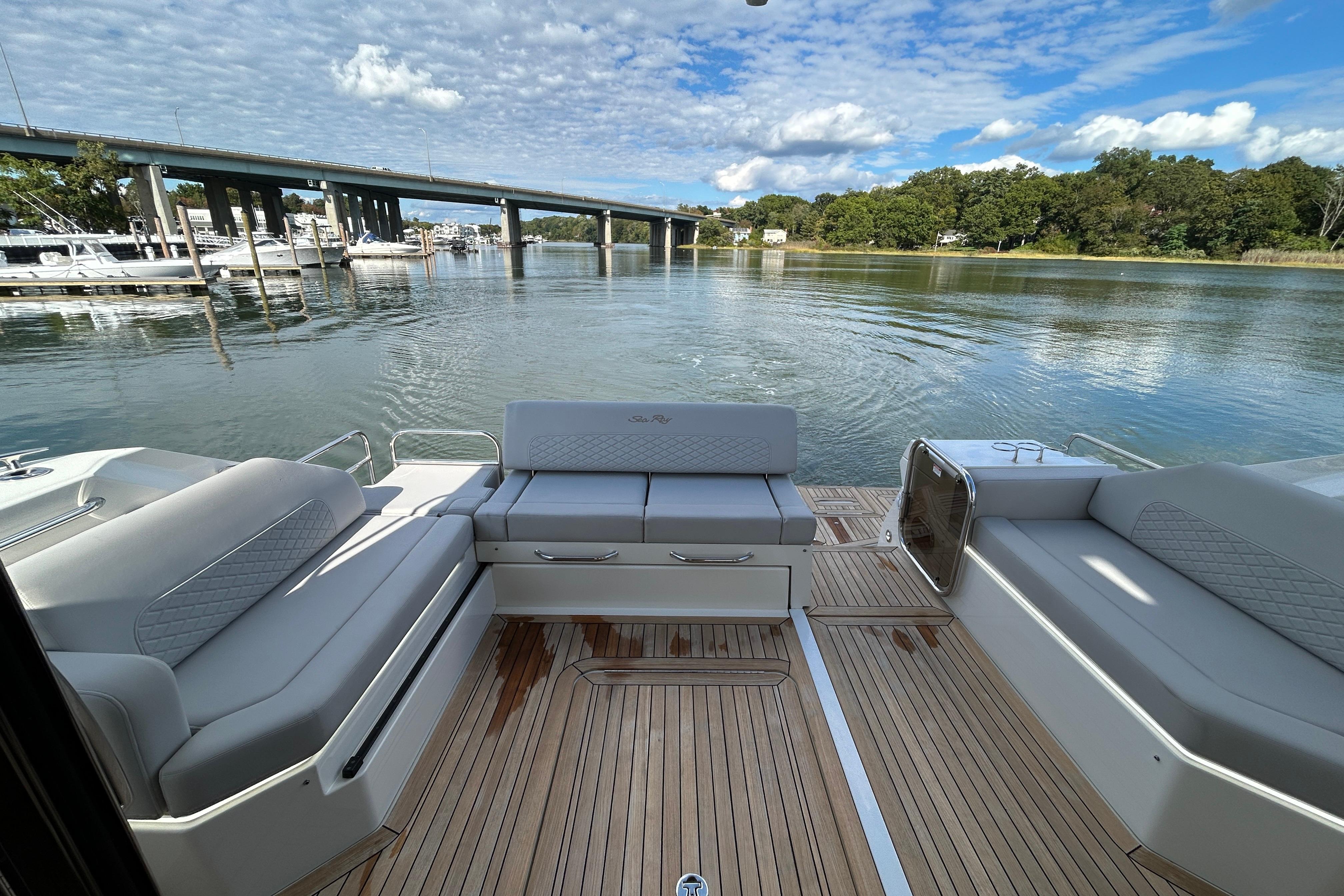 2018 Sea Ray Fly 520 Barcos flybridge en venta - YachtWorld