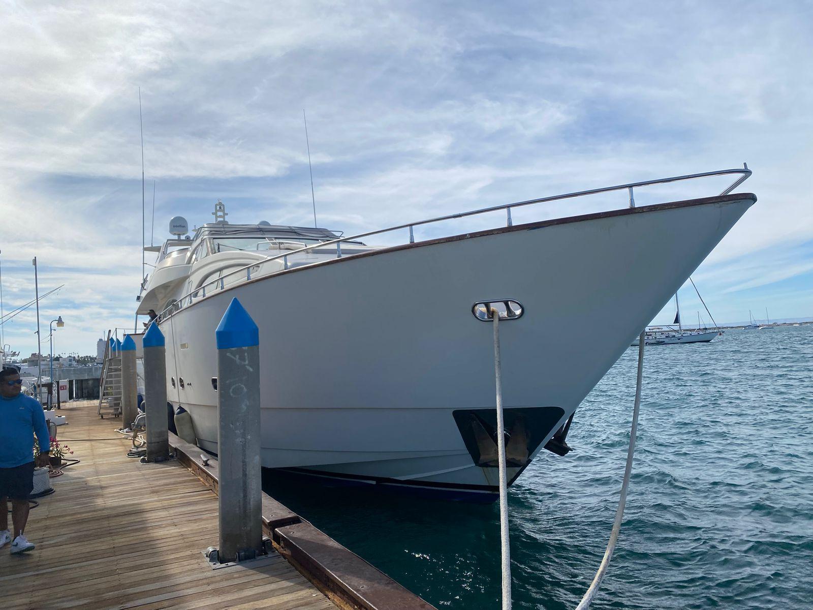 1998 Mega Yacht Azimut for sale - YachtWorld