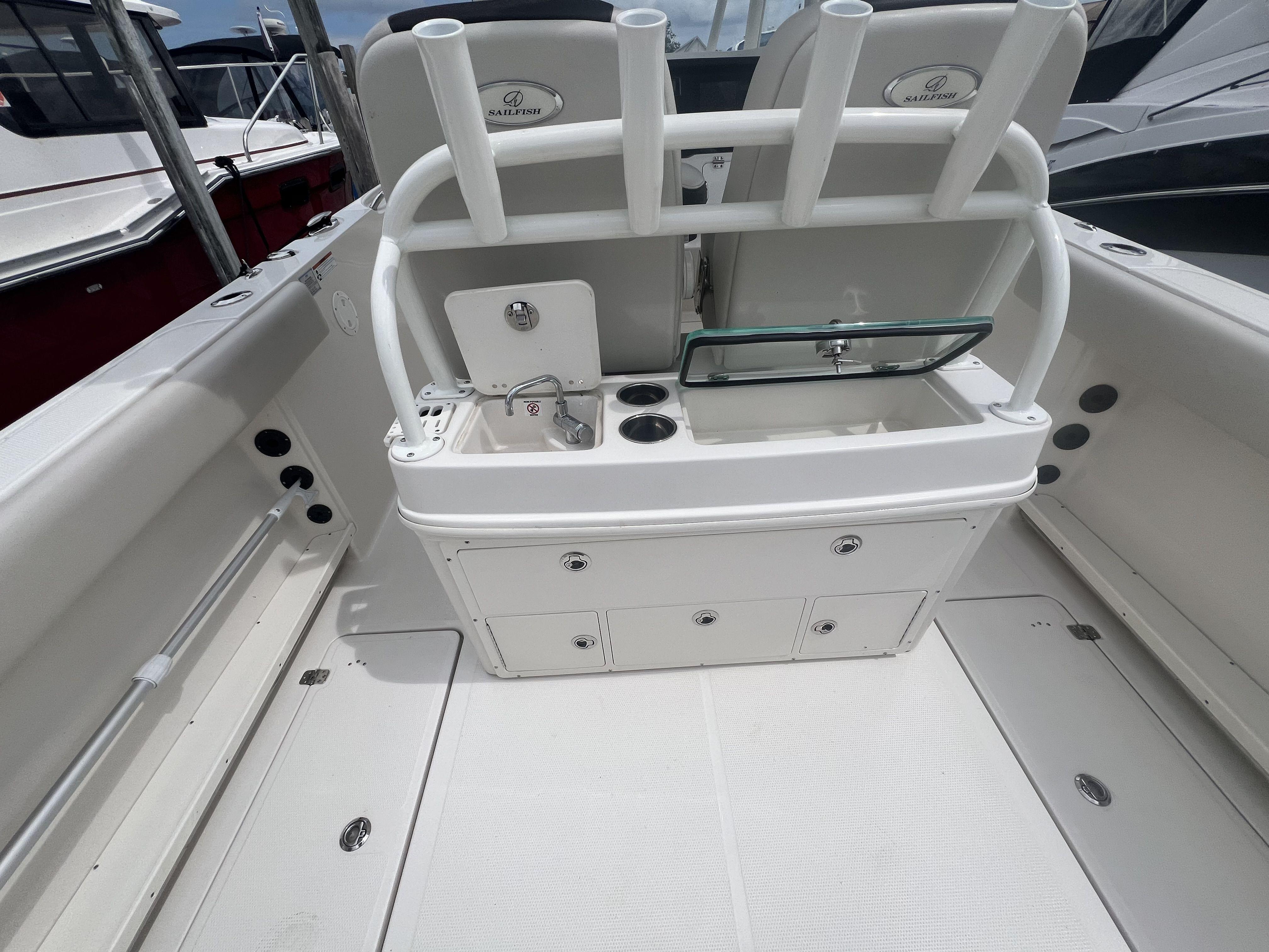 2022 Sailfish 290 Center Console Freshwater Fishing for sale - YachtWorld
