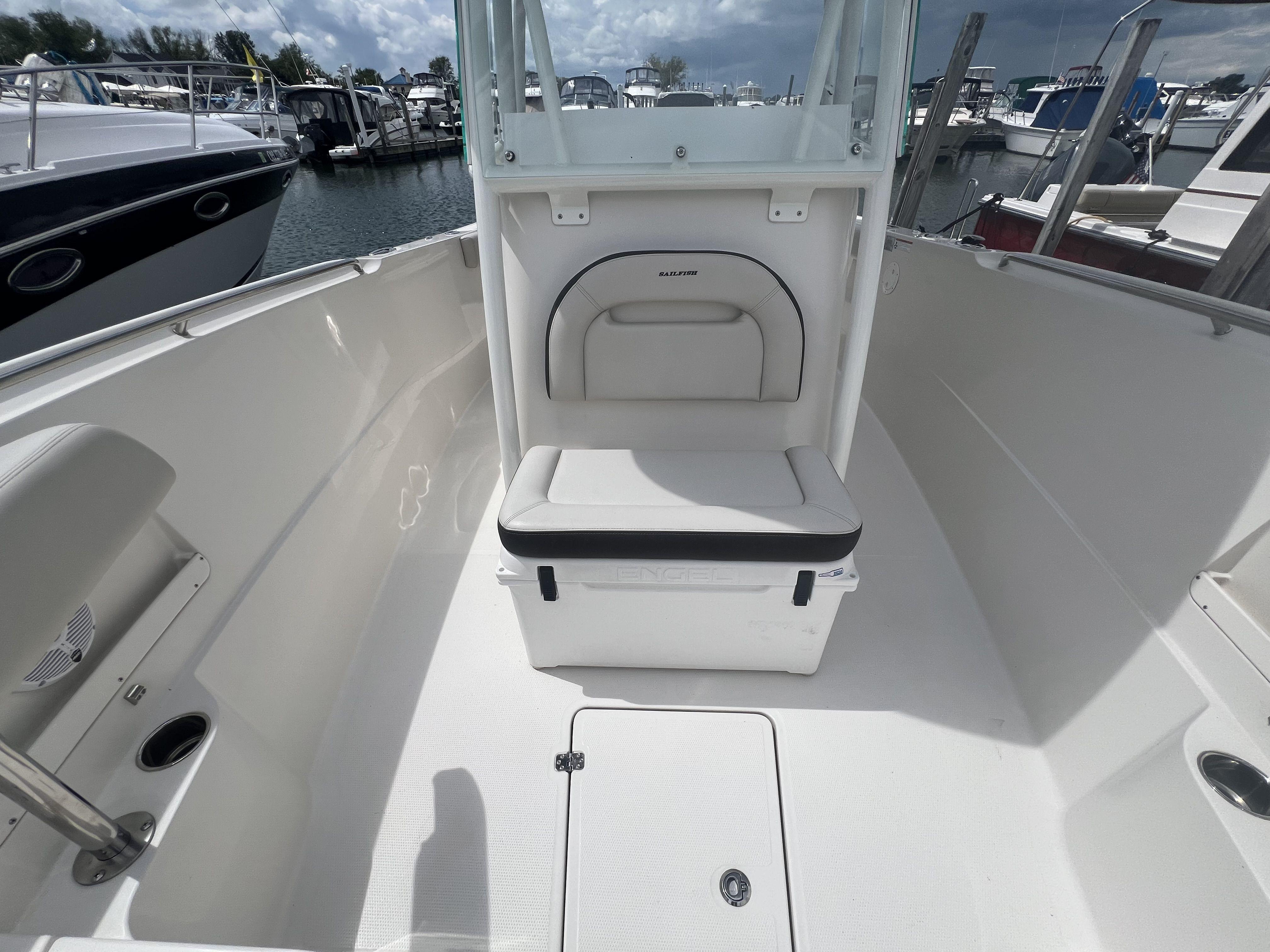 2022 Sailfish 290 Center Console Freshwater Fishing for sale - YachtWorld