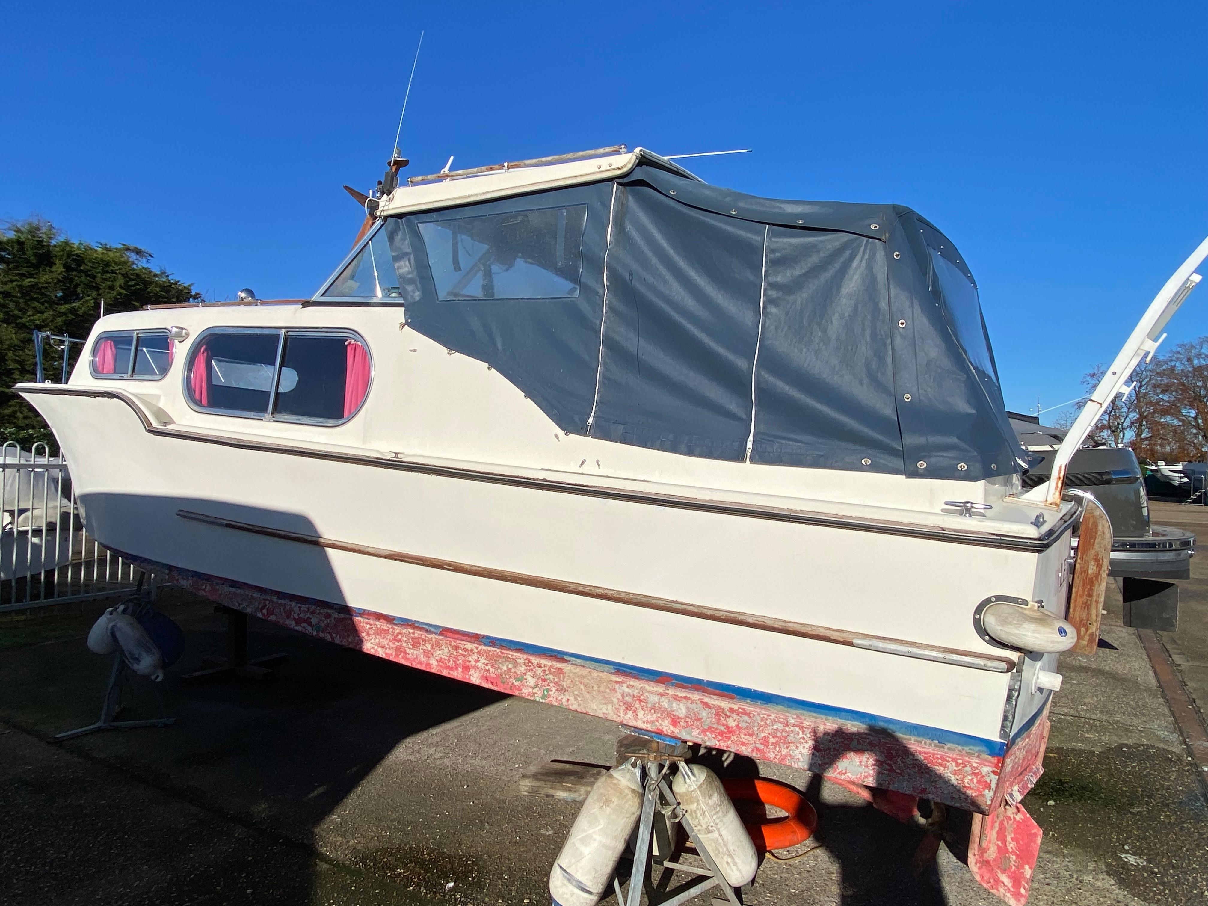 Freeman 26 | 8m | 1973 - Surrey | Boats and Outboards