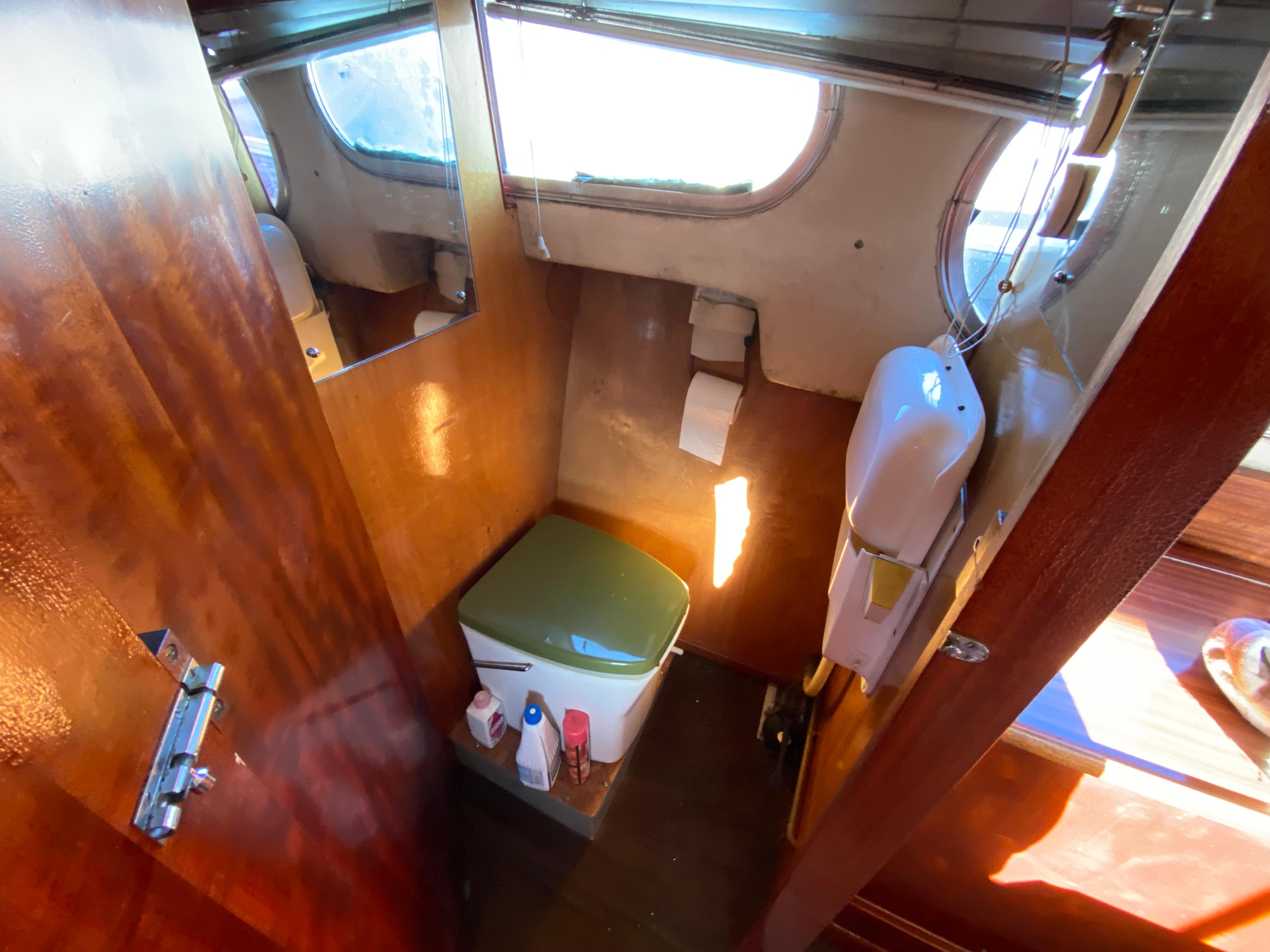 1973 Freeman 26 Canal and River Cruiser for sale - YachtWorld