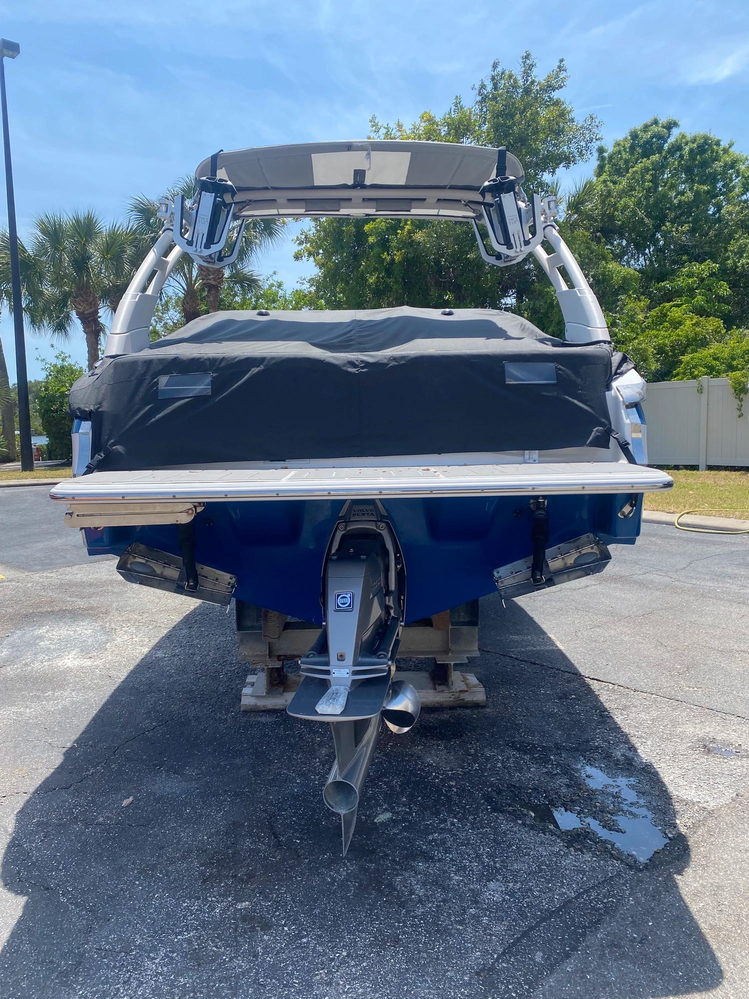 2022 Regal LS2 Surf Bowrider for sale - YachtWorld