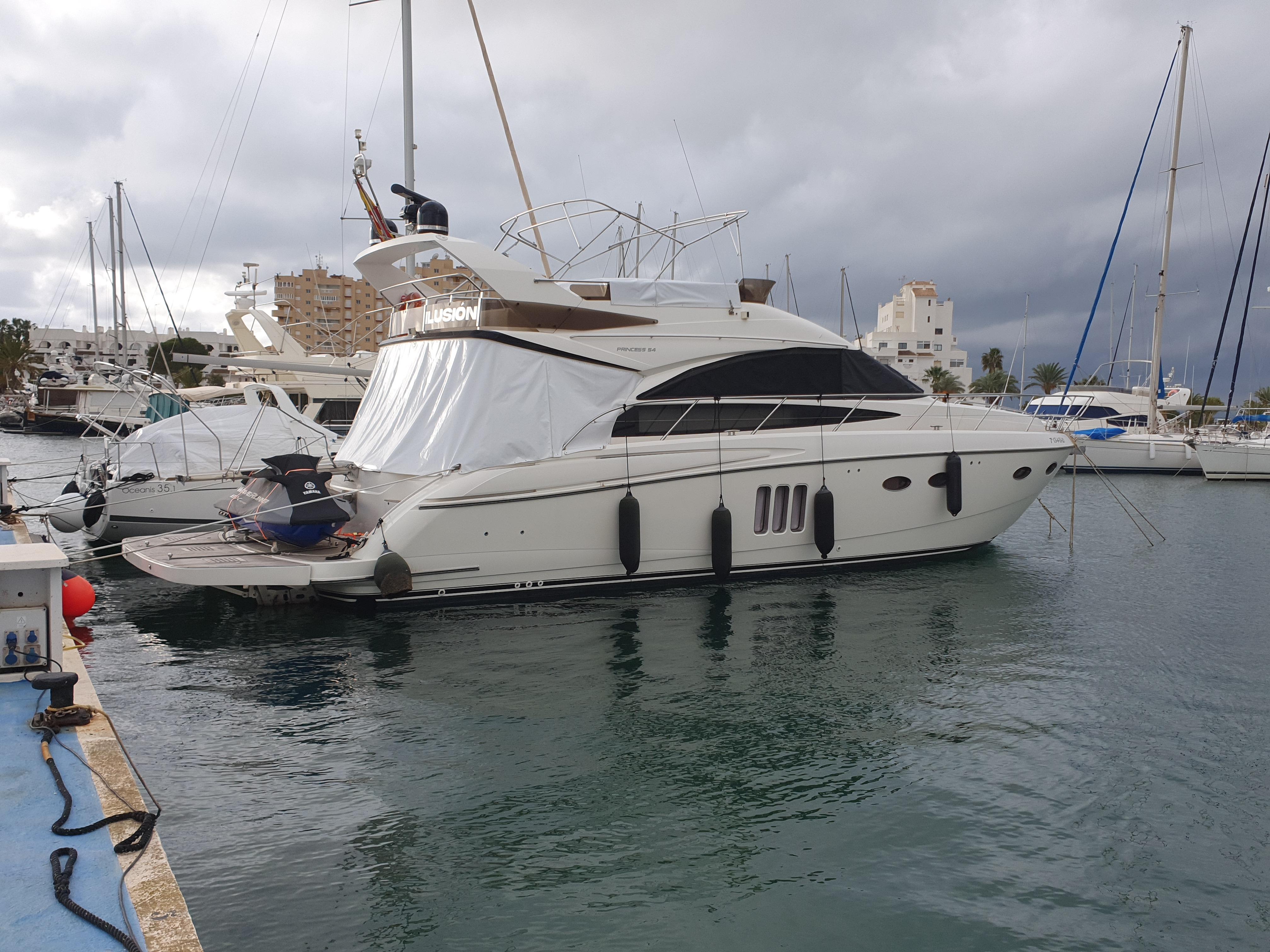 2008 Princess 54 Flybridge Motor Yachts for sale - YachtWorld