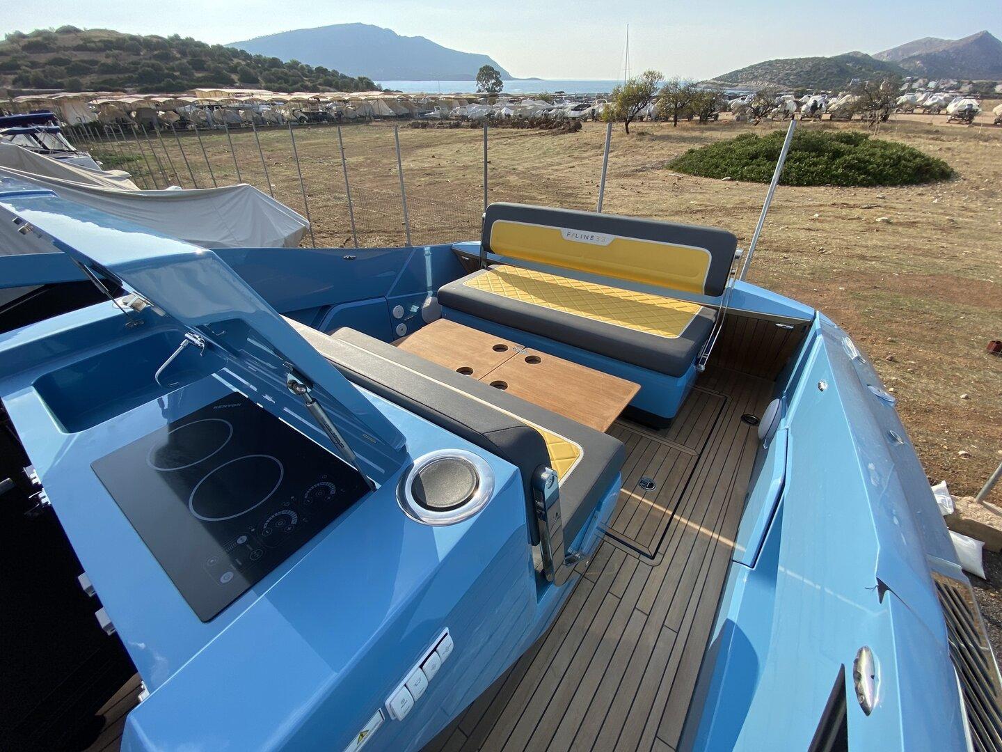 2021 Fairline F Line 33 Sports Cruiser for sale - YachtWorld