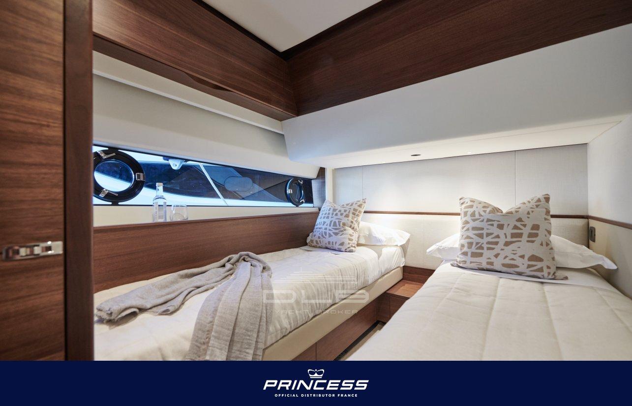 2023 Princess F65 Cruiser for sale - YachtWorld