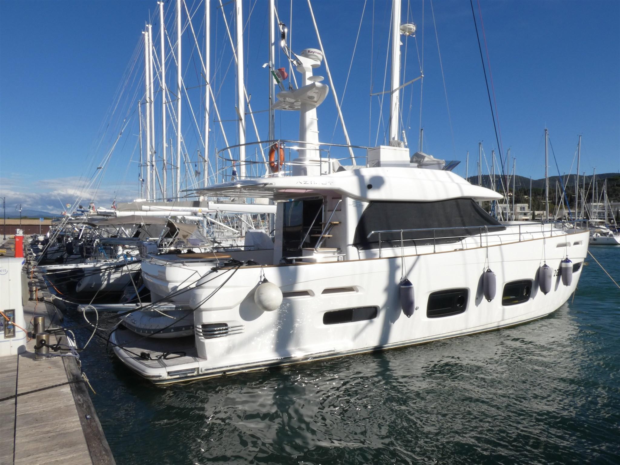 Used 2011 Azimut Magellano 50 | TopBoats