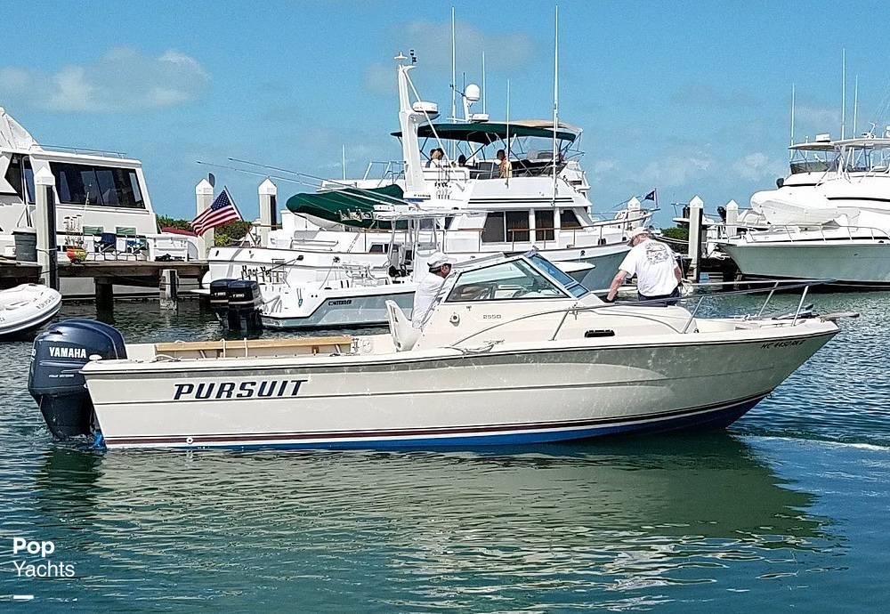 Pursuit 2550 Cuddy Cabin | 1987 | 8m - Florida | Boatshop24
