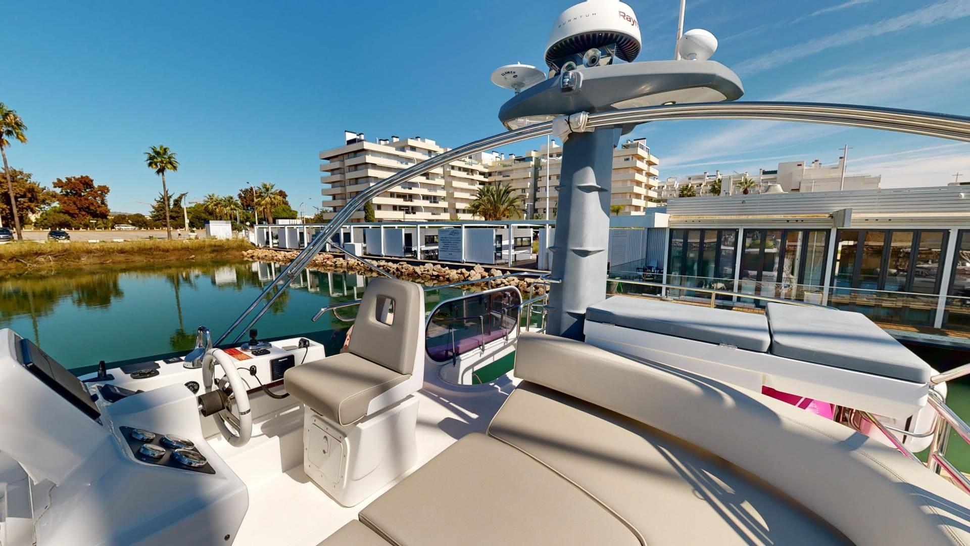 2020 Azimut Magellano 43 Motor Yachts for sale - YachtWorld