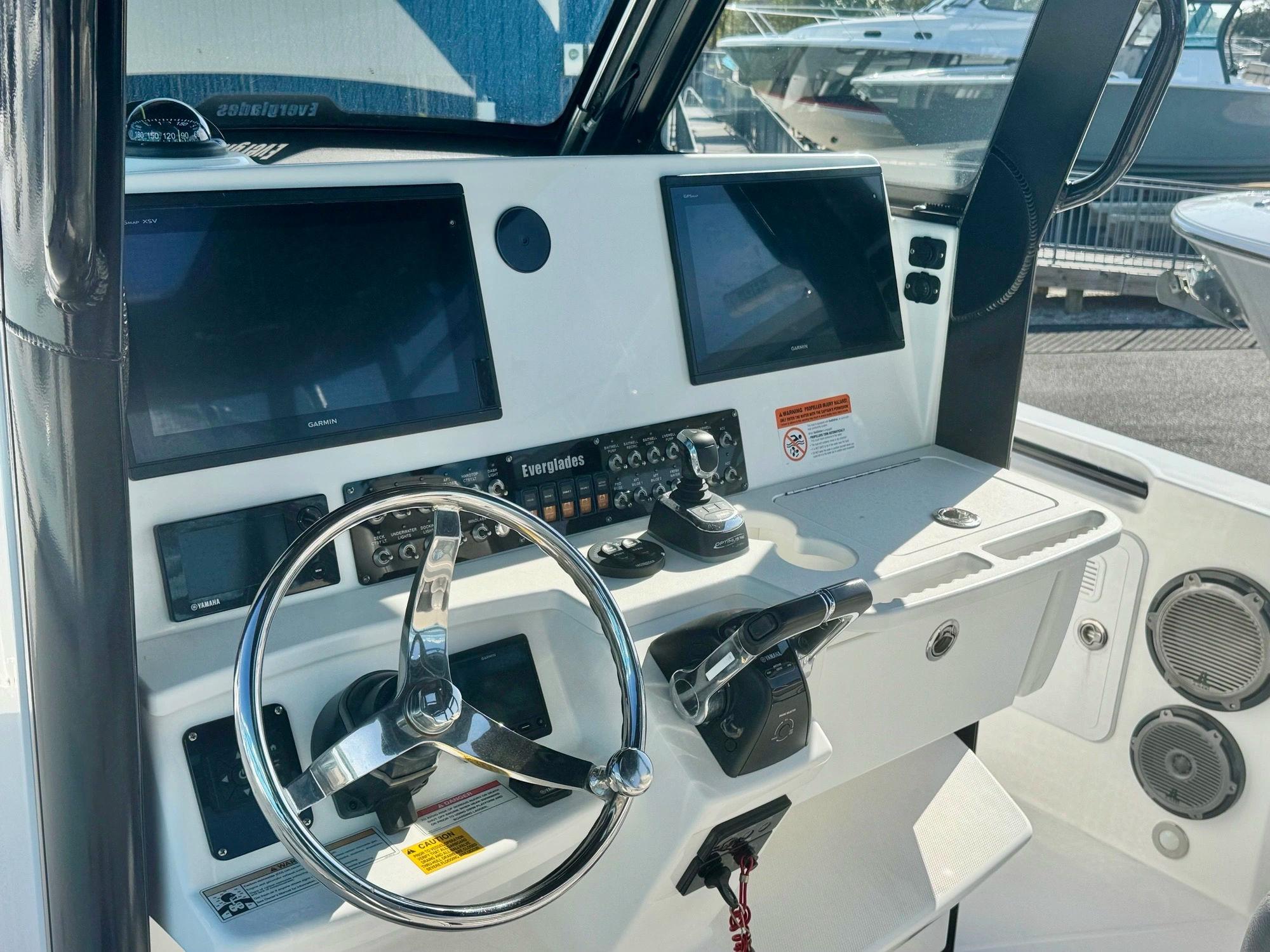2018 Everglades 355 CC Center Console for sale - YachtWorld