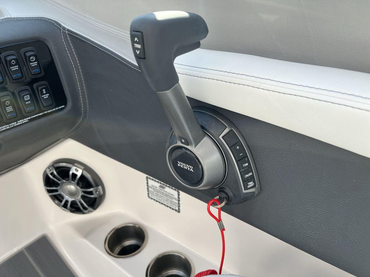 2023 Regal LS6 Surf Ski and Wakeboard for sale - YachtWorld