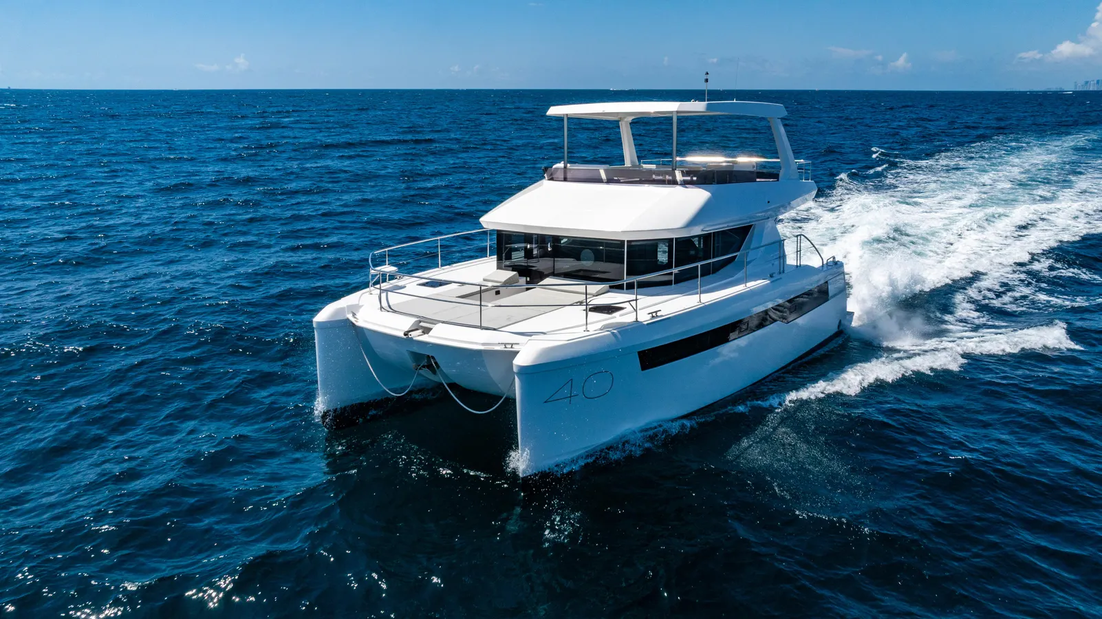 Leopard 40 Powercat Power Catamaran for sale | Leopard Brokerage