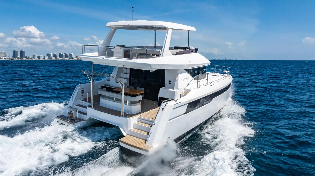 Leopard 40 Powercat Power Catamaran for sale | Leopard Brokerage