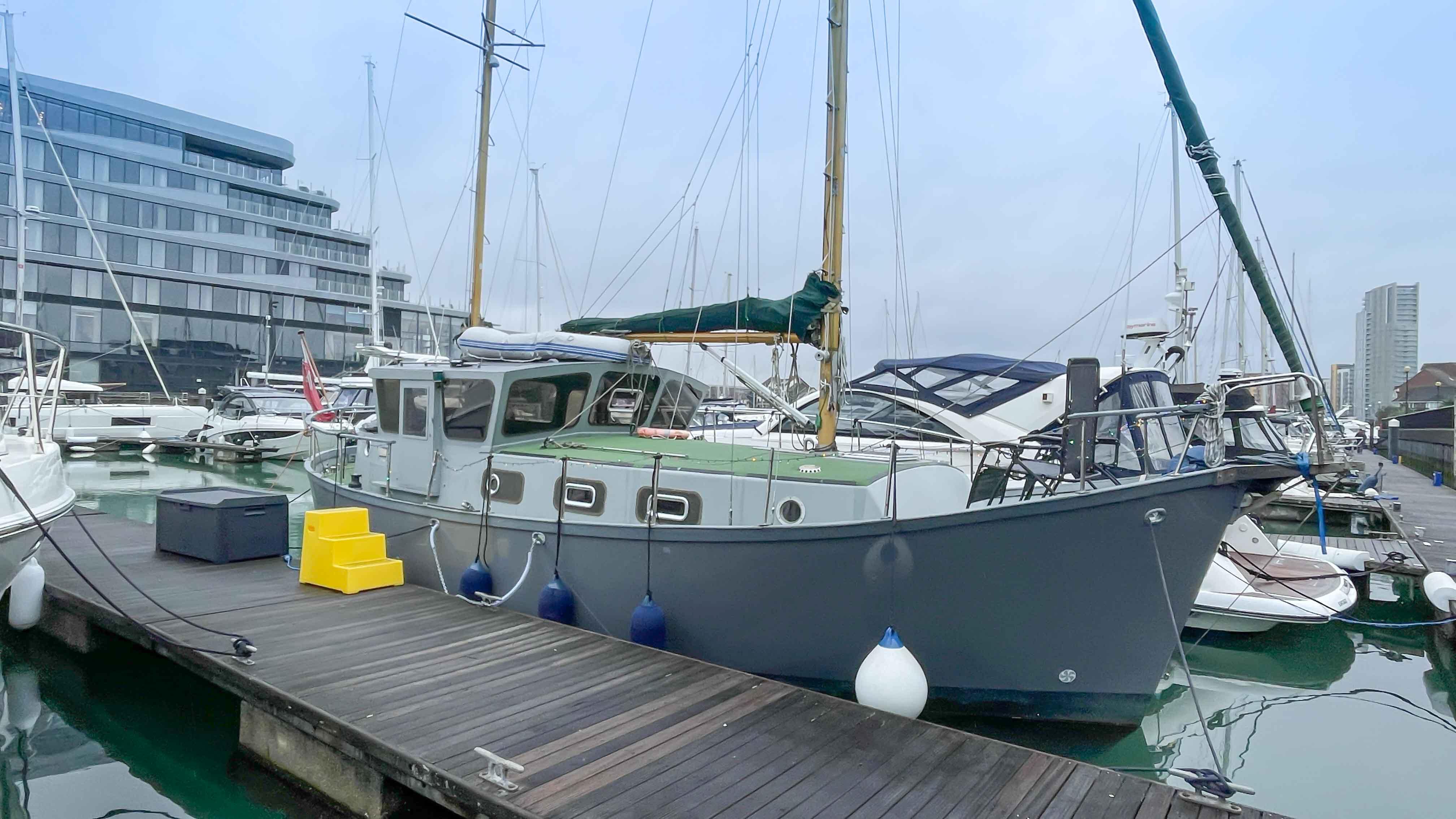 Colvic Watson 34 | 11m | 1984 - Hampshire | Boats and Outboards