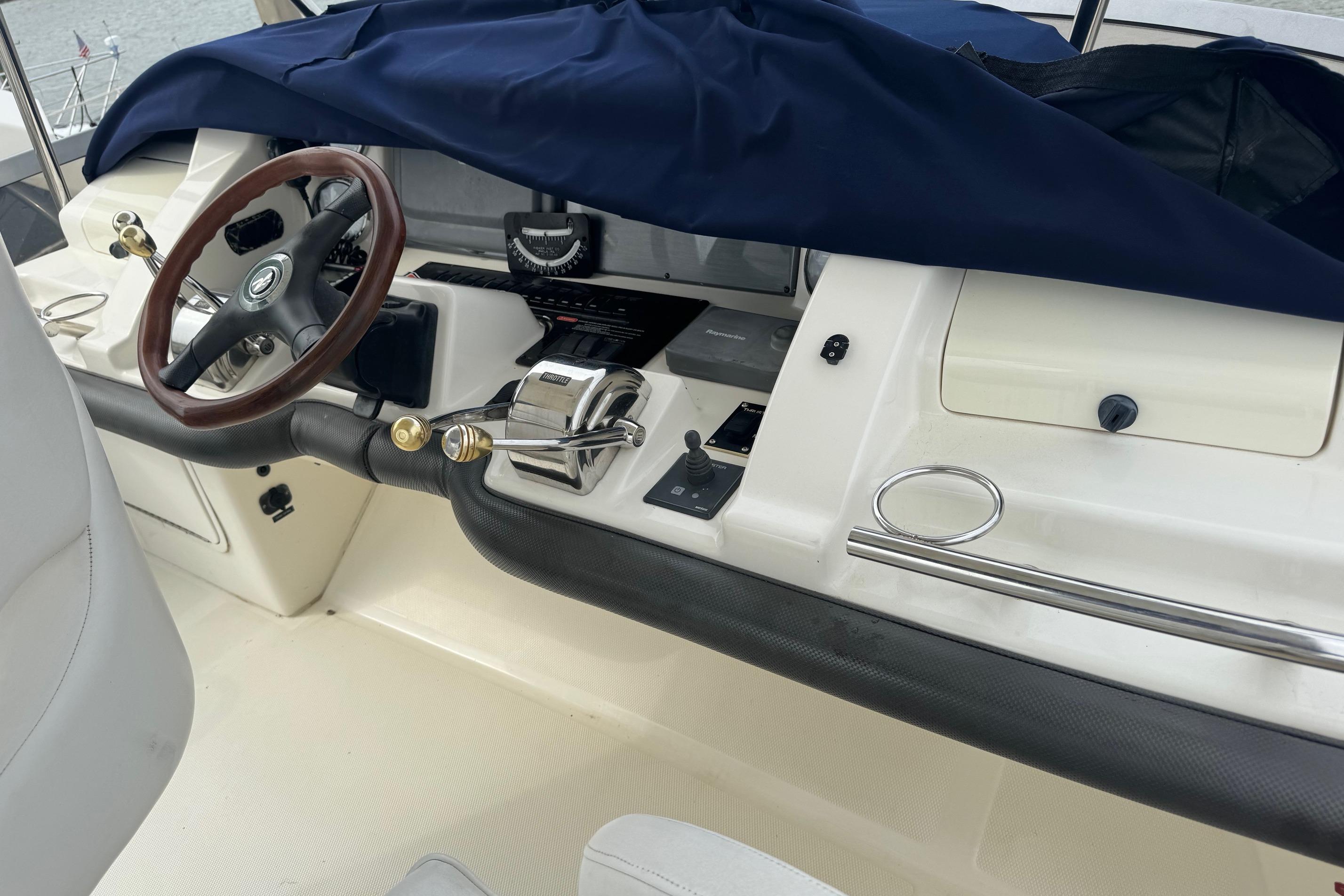 2007 Sea Ray 36 Sedan Bridge Motor Yachts for sale - YachtWorld