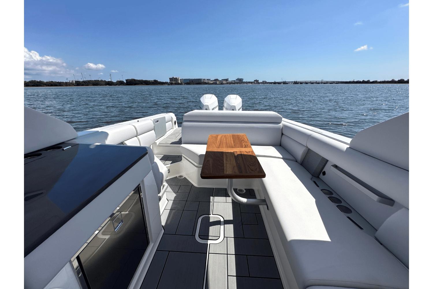 2024 Aviara AV28 Outboard Runabout for sale - YachtWorld