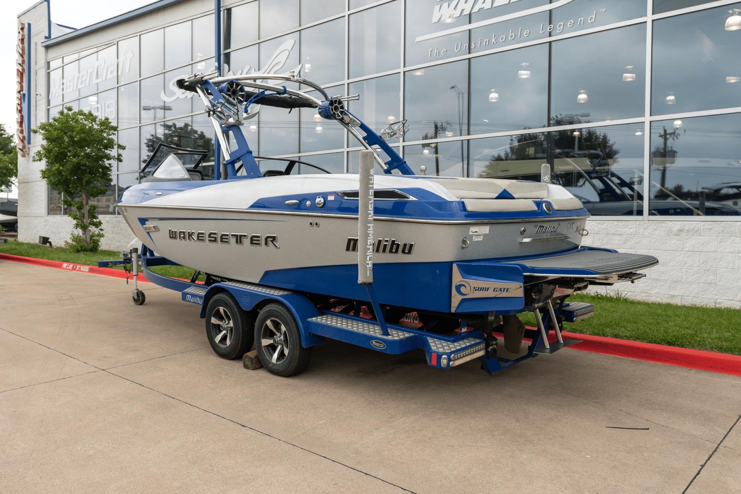 2014 Malibu Wakesetter Lsv 23 Ski and Wakeboard for sale - YachtWorld