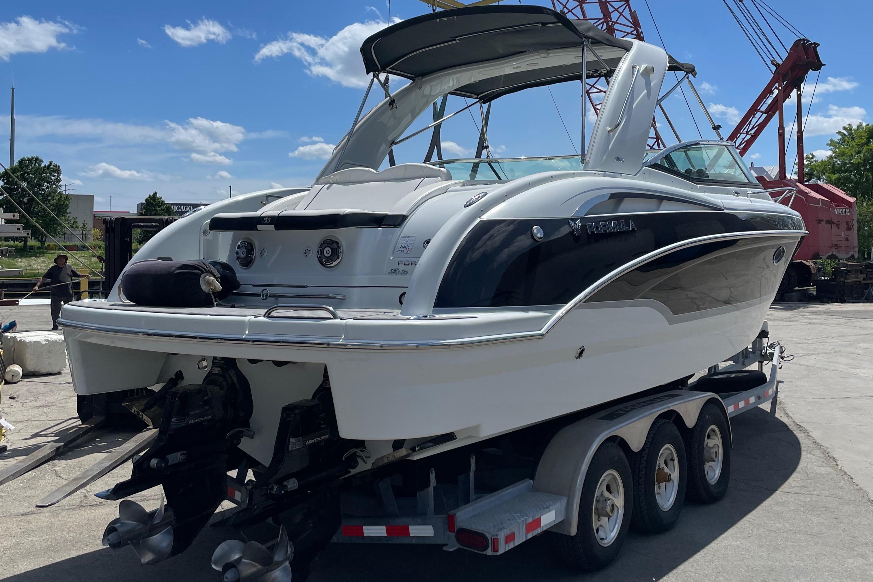 2008 Formula 310 Sun Sport Cruiser for sale - YachtWorld