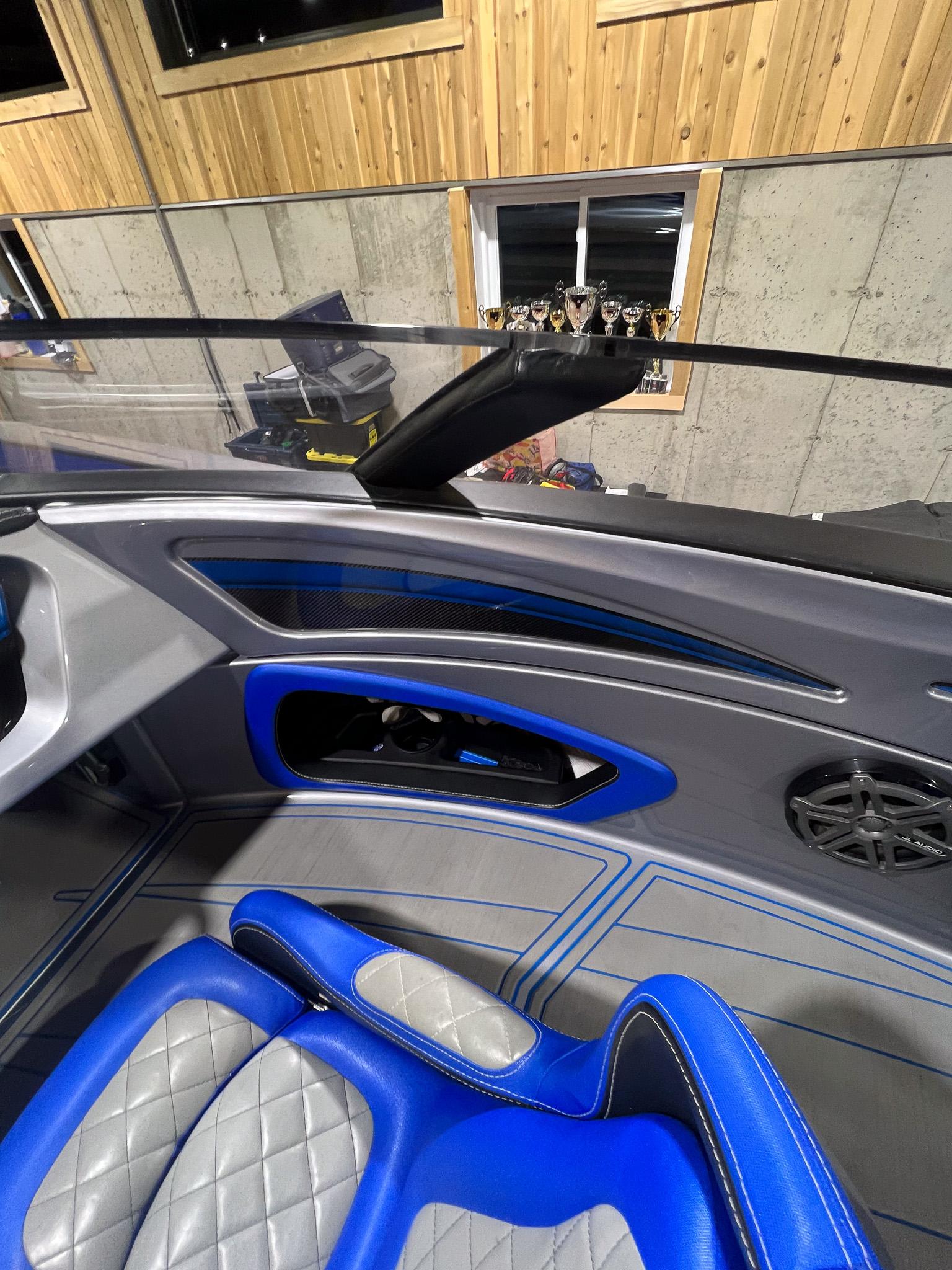 2019 MTI 340X Katamaran Kaufen - YachtWorld