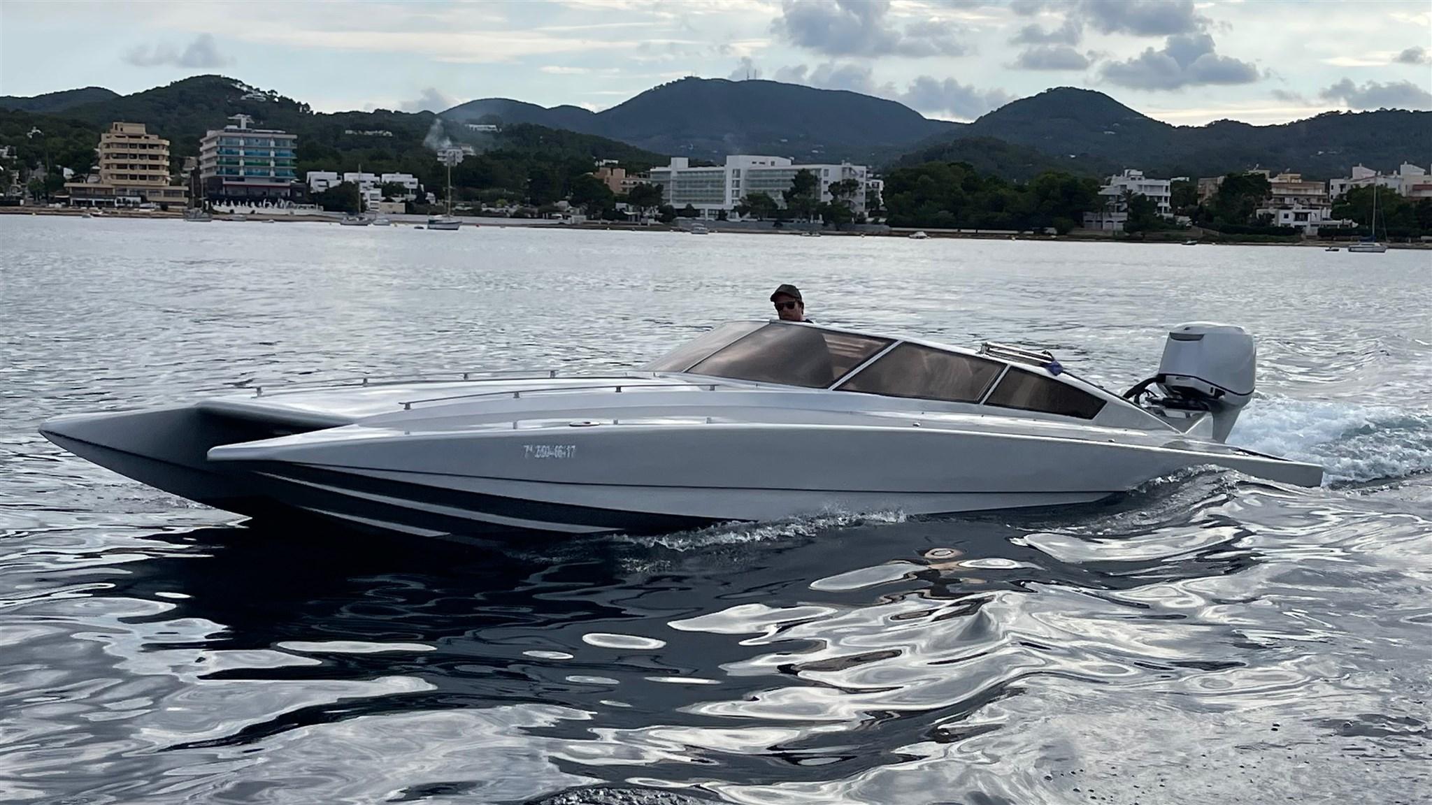 Used Azzurro ZR9 - iNautia